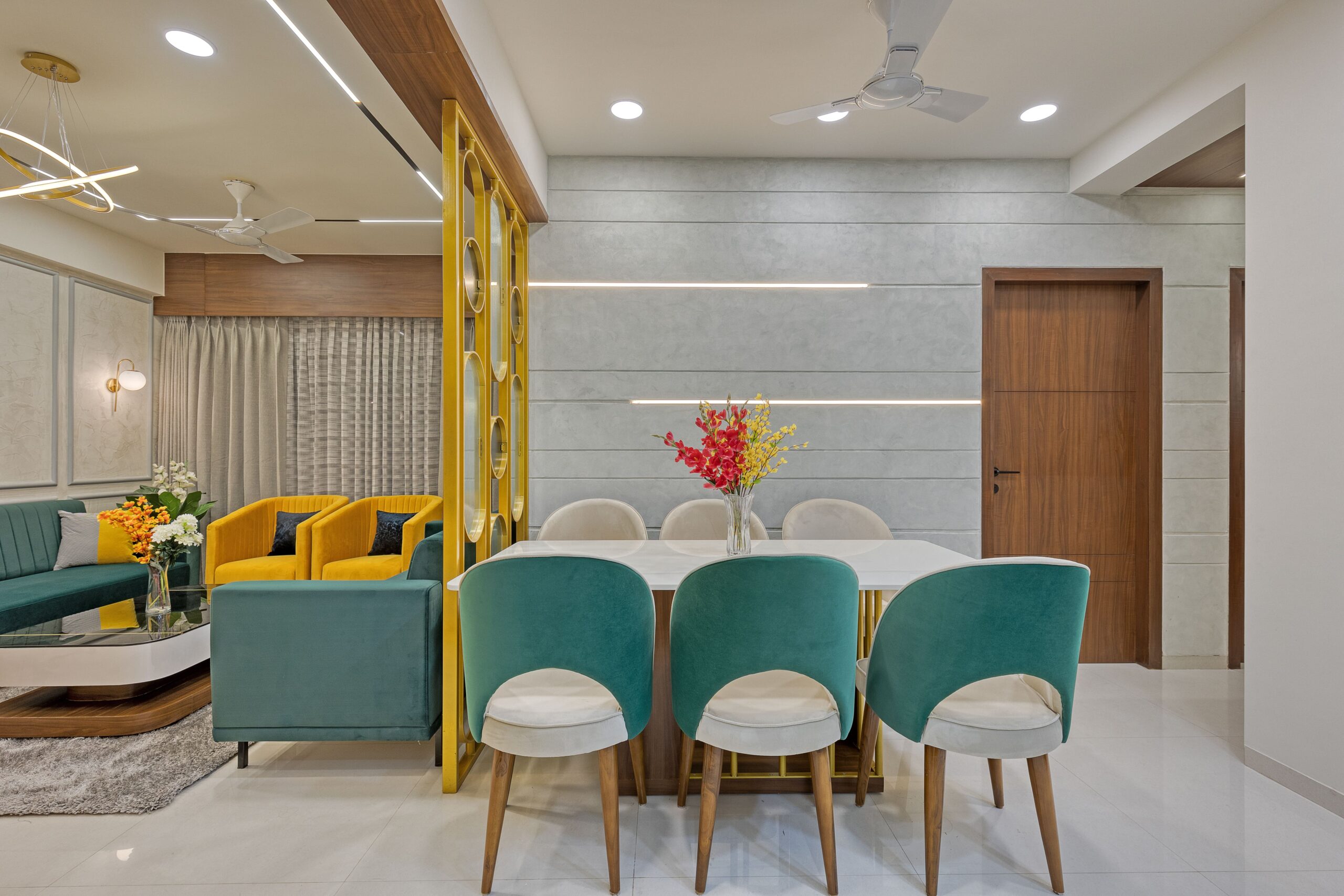 A 3 BHK Apartment Interior Design at Shyam Sanvi, Ahmedabad by Montdor ...