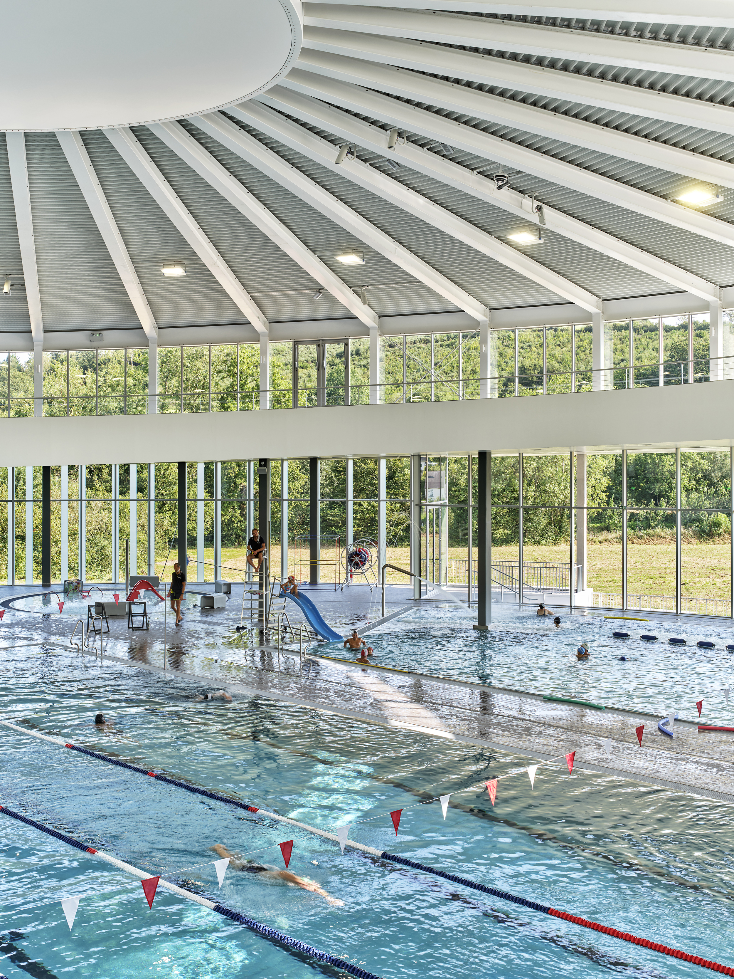 Community Swimming Pool, Châteaulin by Dubuisson - Architizer