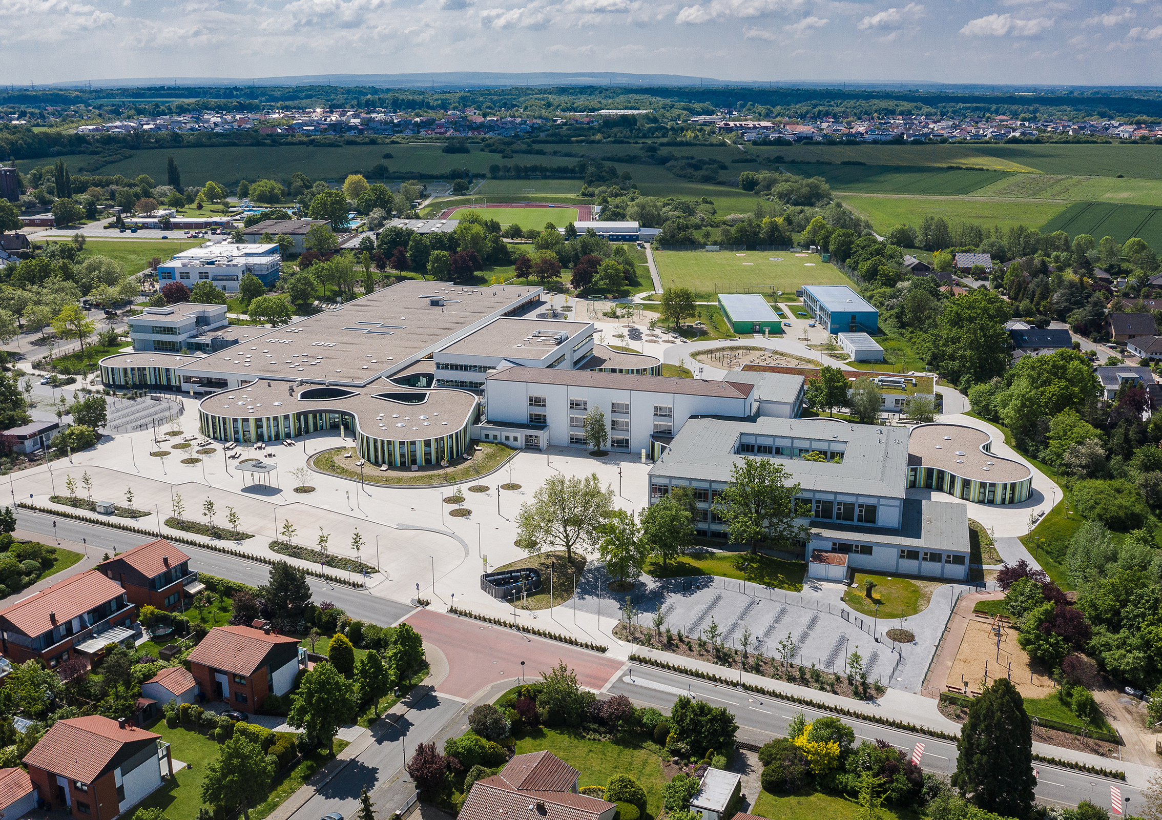 Schulzentrum Fallersleben by bof architekten - Architizer