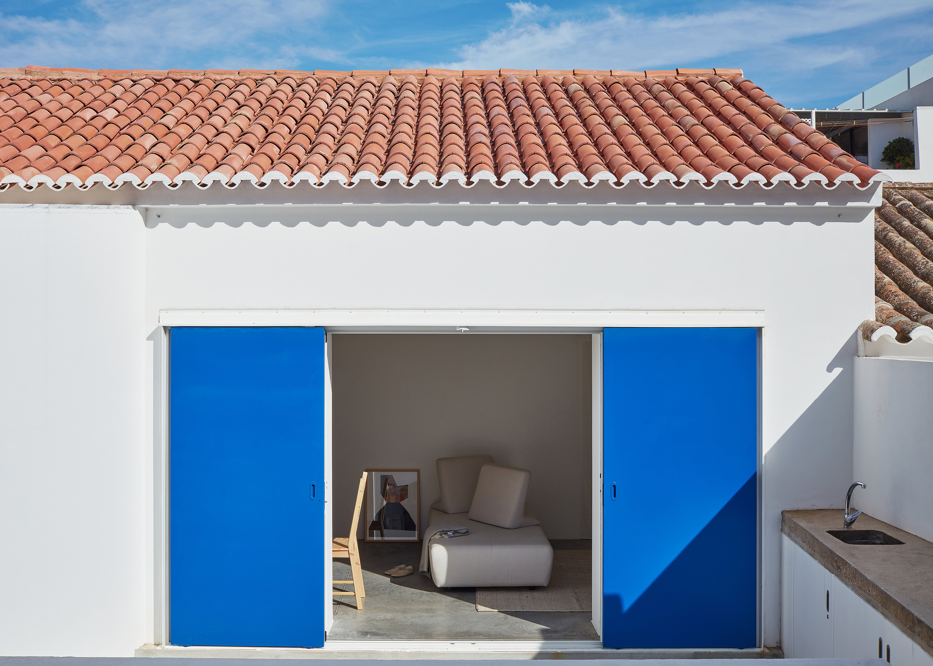 Bairro Operário House by TAEP/AAP - Architizer