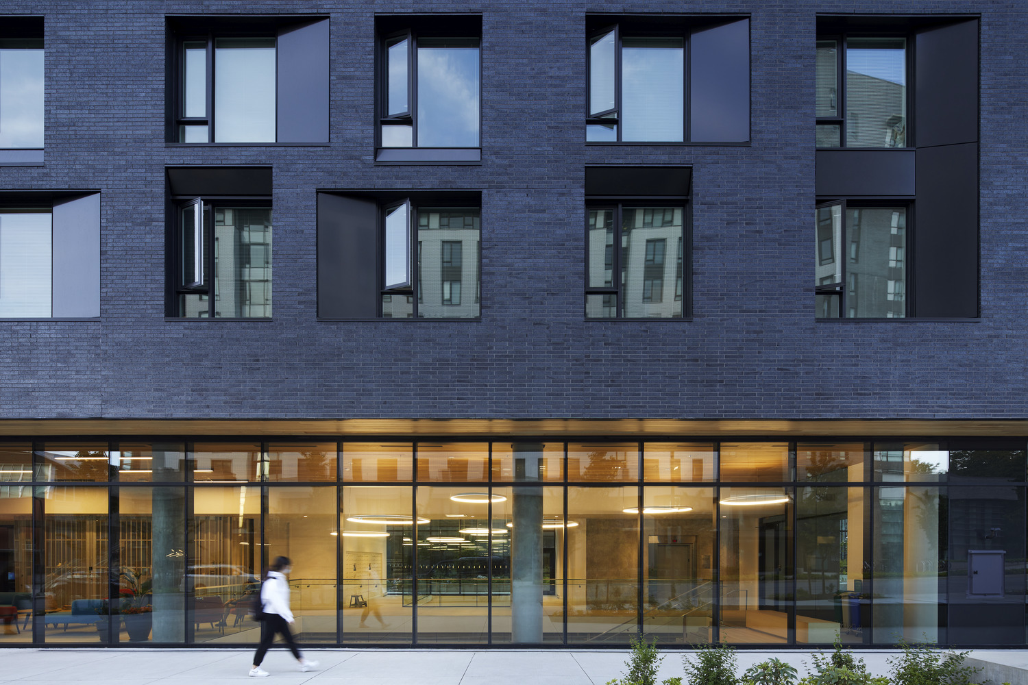 tə šxʷhəleləm̓s tə k̓ʷaƛ̓kʷəʔaʔɬ (The Houses of the Ones Belonging to ...