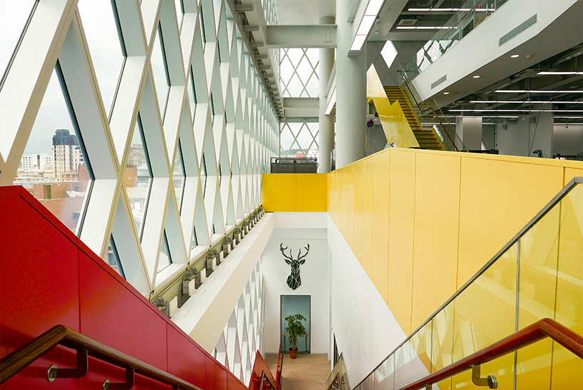 Solomon Wong Tech Cube, Taipei American School by KHL Architects ...