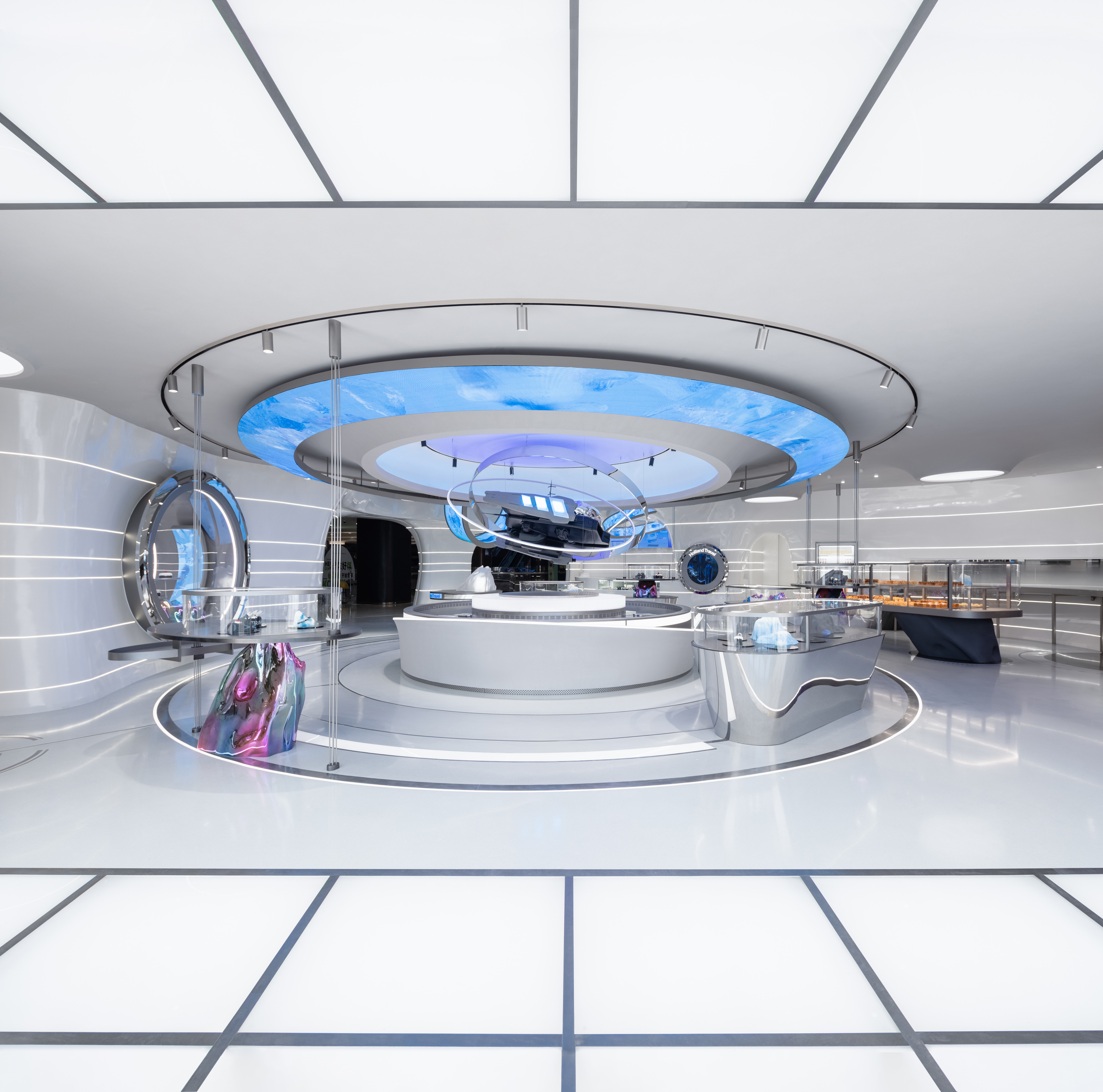 HOLILAND TRAVEL: Future Narrativism in the Multiverse by SLT Design ...