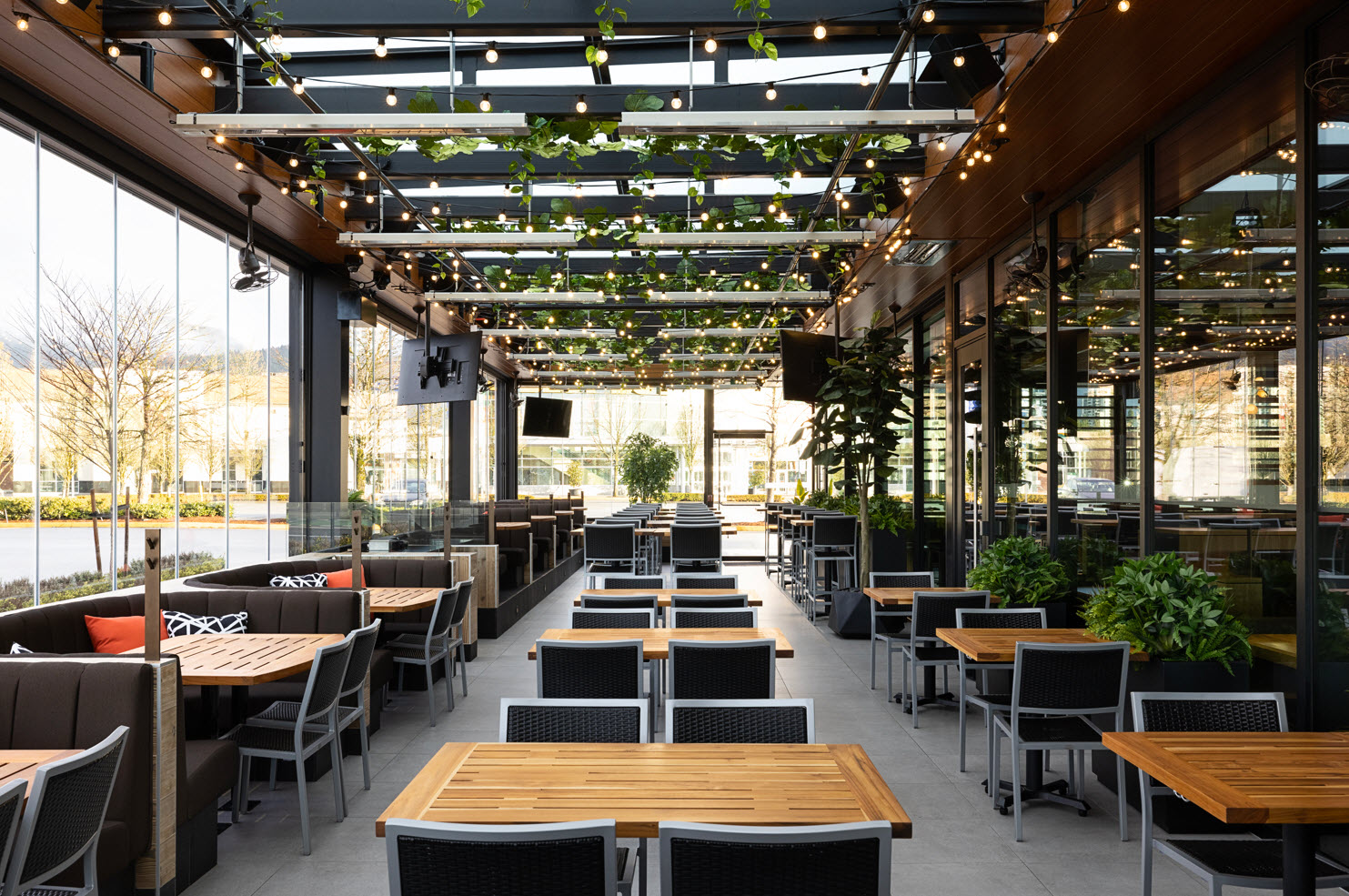 Cactus Club Cafe Coquitlam Centre by Assembledge+ - Architizer