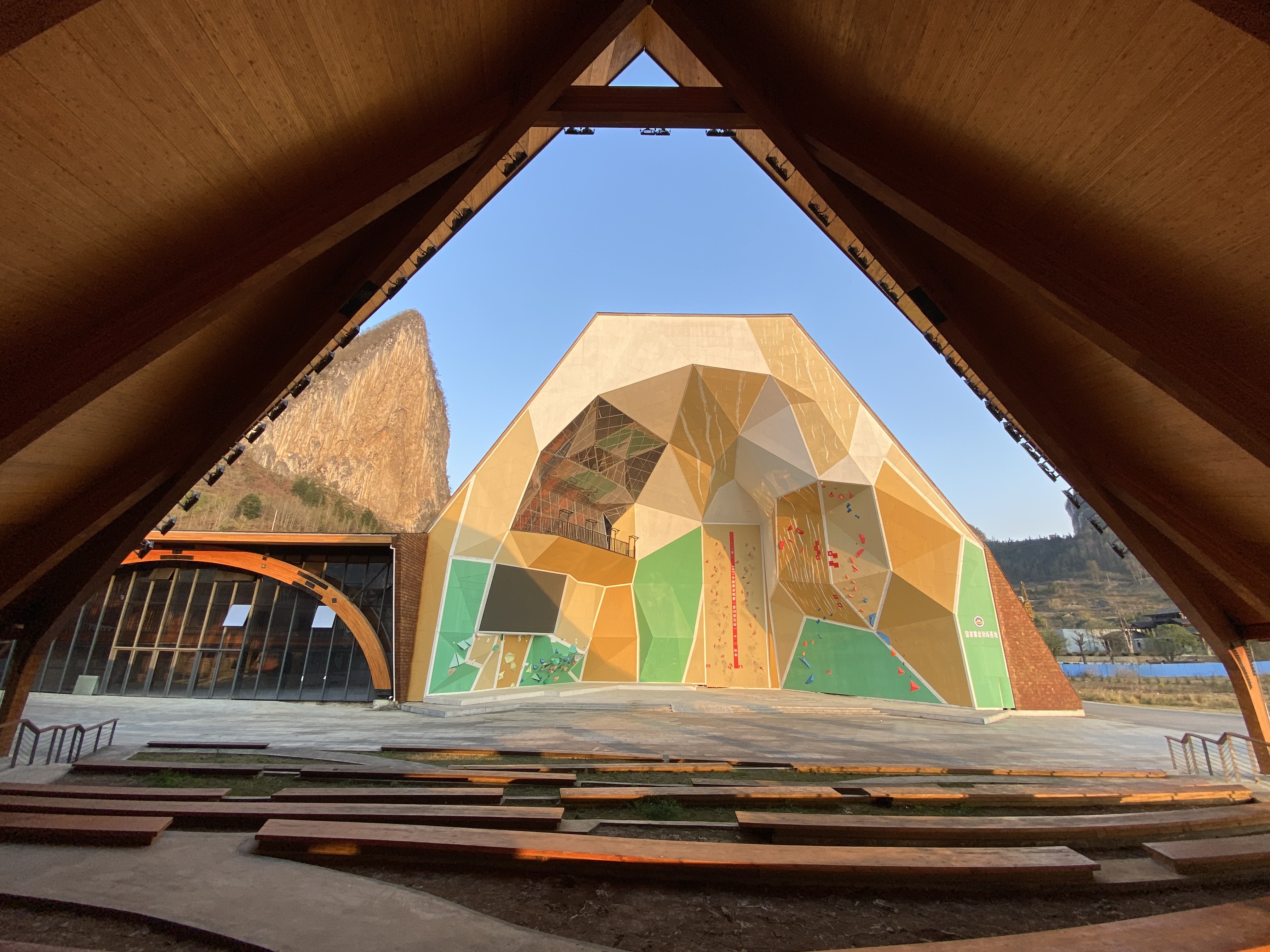 Getu Climbing Gymnasium of Ziyun - Twin Arch Timber Structure Salute to ...