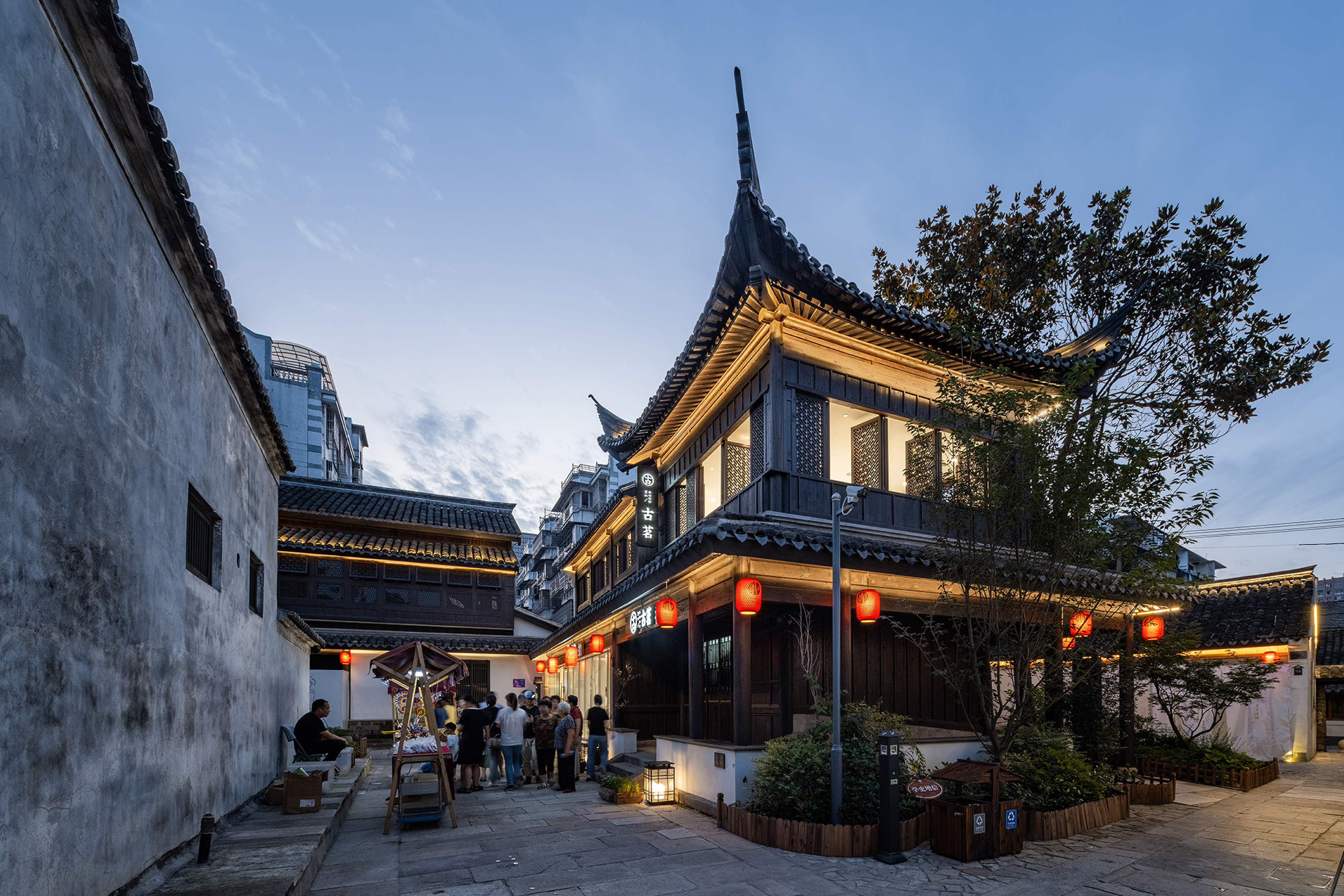 The West Section of Fuqian Road at Yangming Ancient Town by UrbanFabric ...