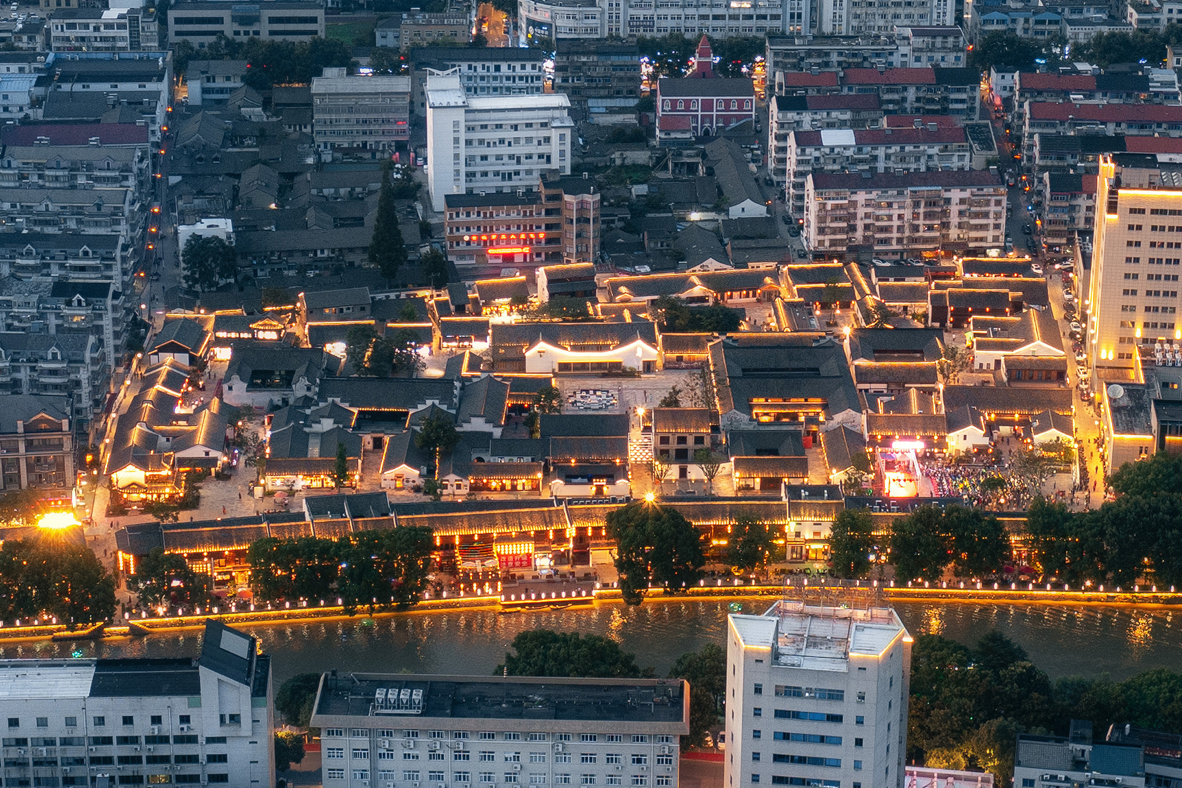 The West Section of Fuqian Road at Yangming Ancient Town by UrbanFabric ...