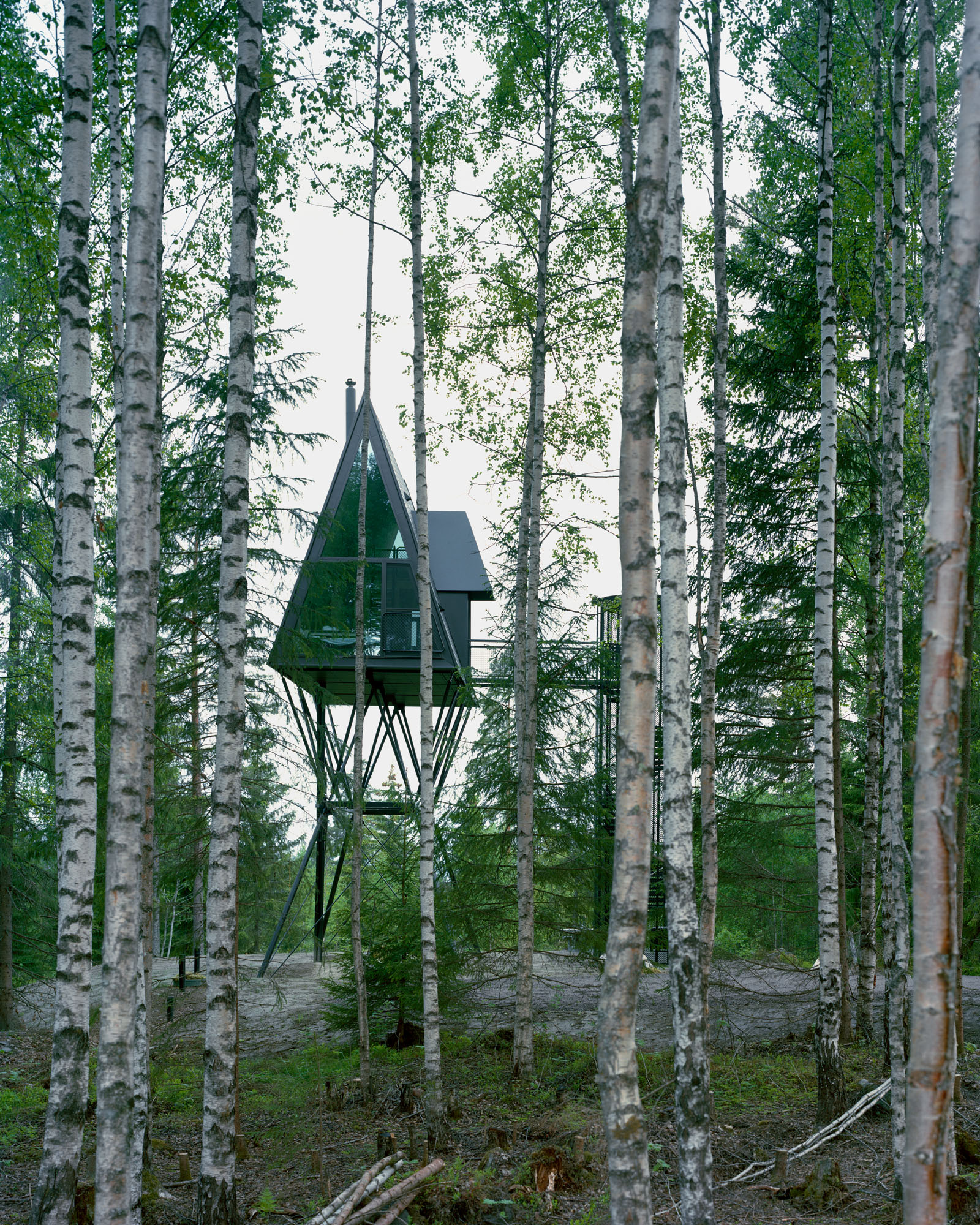PAN-tretopphytter (PAN treetop-cabins) by sivilarkitekt espen surnevik ...