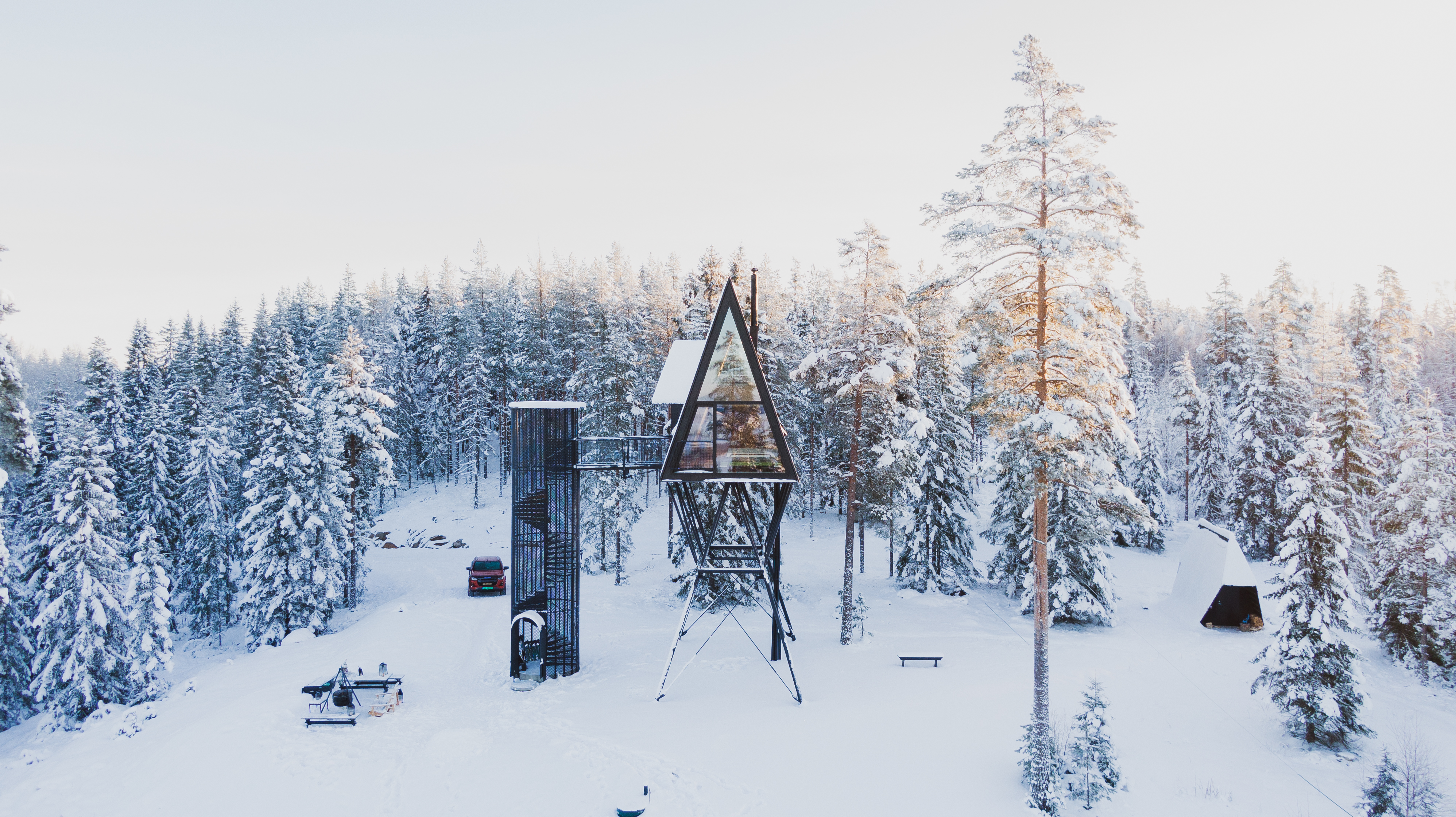PAN-tretopphytter (PAN treetop-cabins) by sivilarkitekt espen surnevik ...