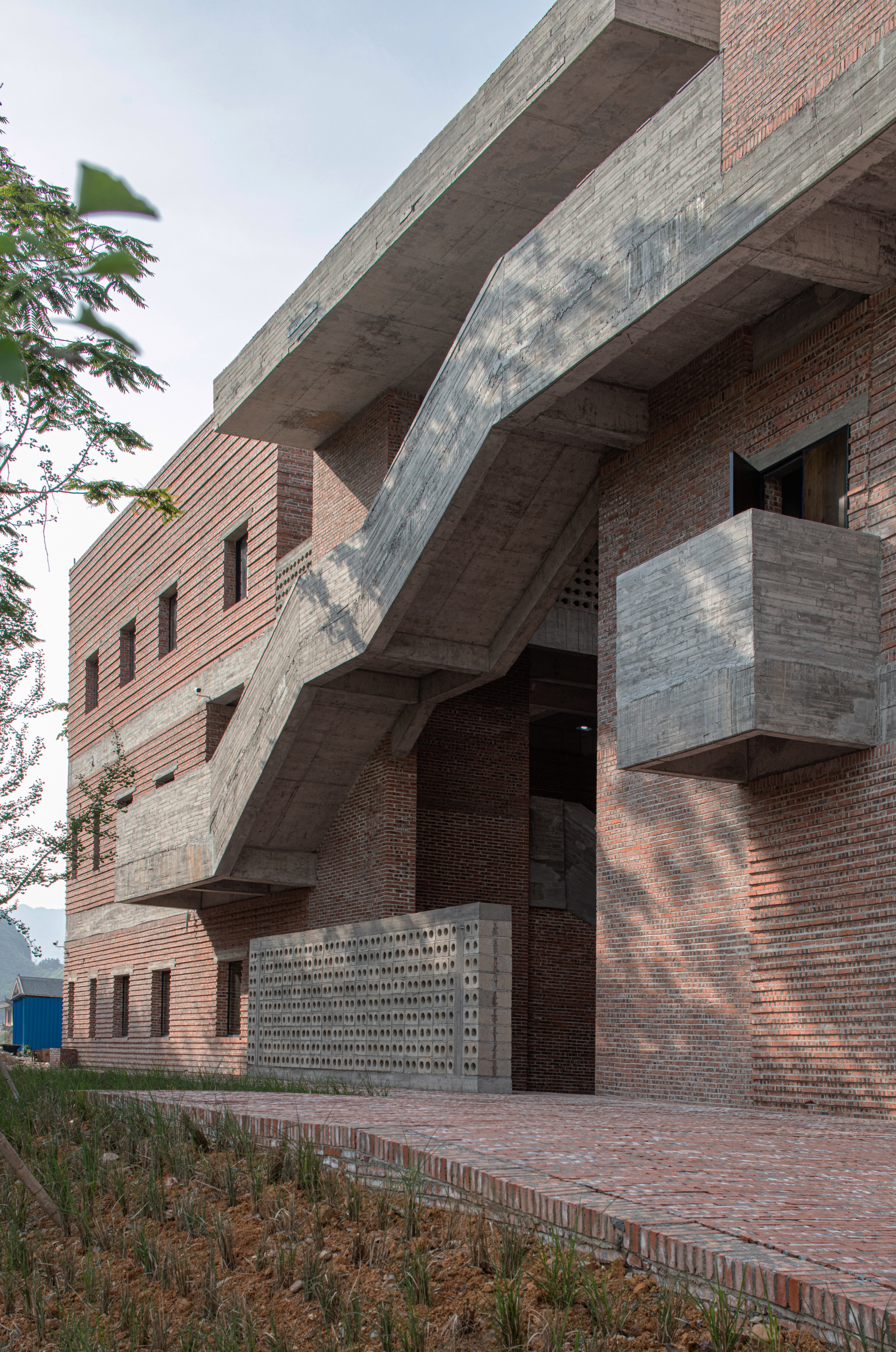 Cultural Service Center and Local Workshops of Ruyi Village by WCY ...