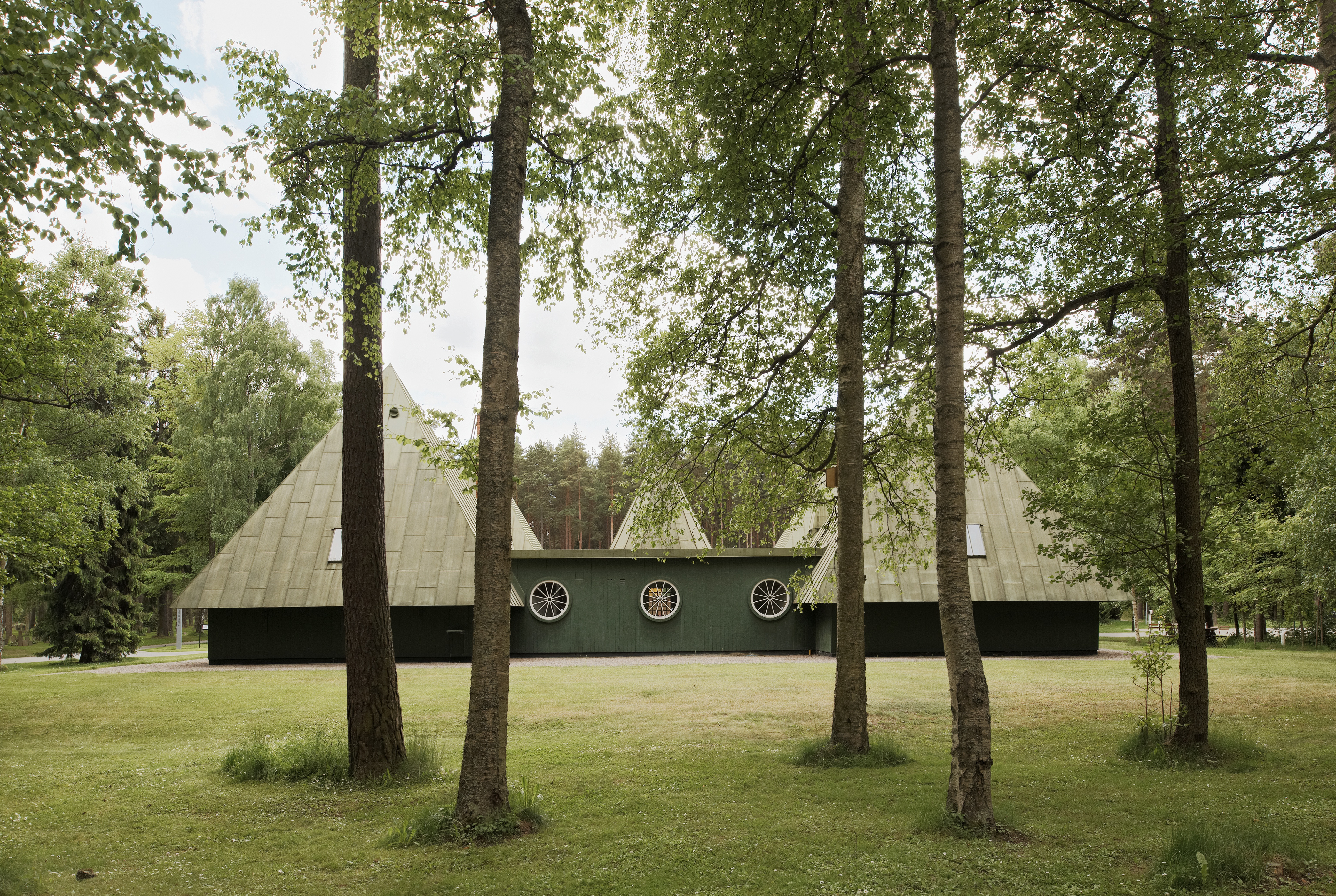 Woodland Cemetery – Gunnar Asplund's Service Building Tallum by GIPP ...