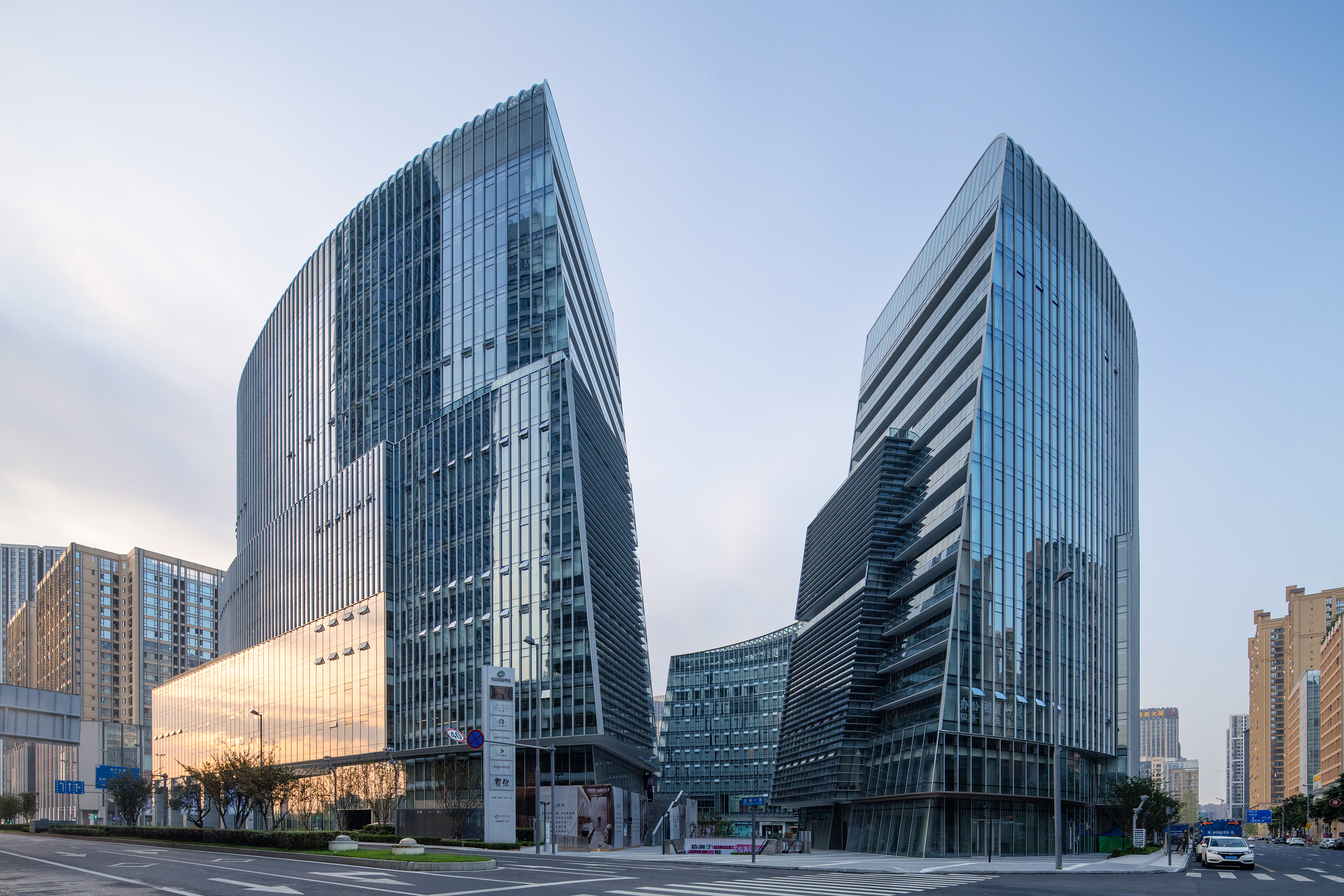Chengdu Co-Innovation and Cooperation Center by LAGUARDA.LOW ARCHITECTS ...