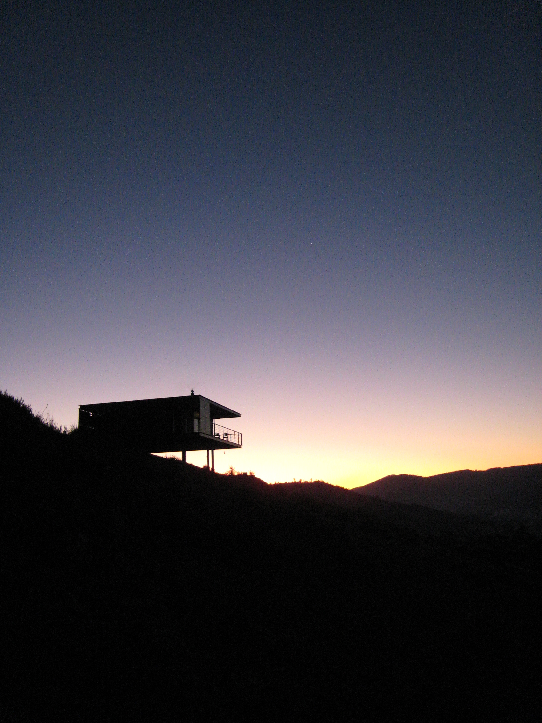 Huon Valley Box by Misho + Associates - Architizer