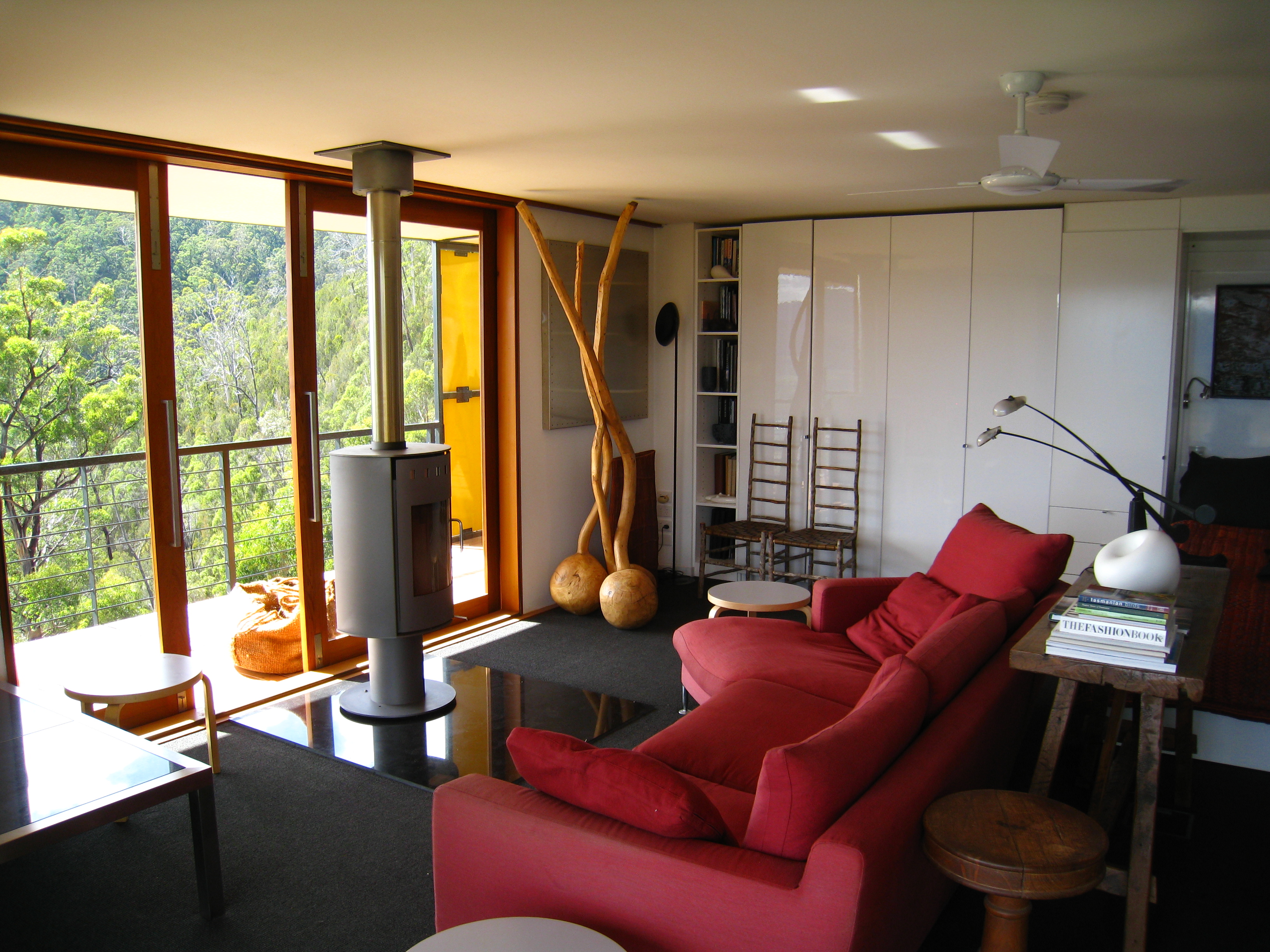 Huon Valley Box by Misho + Associates - Architizer