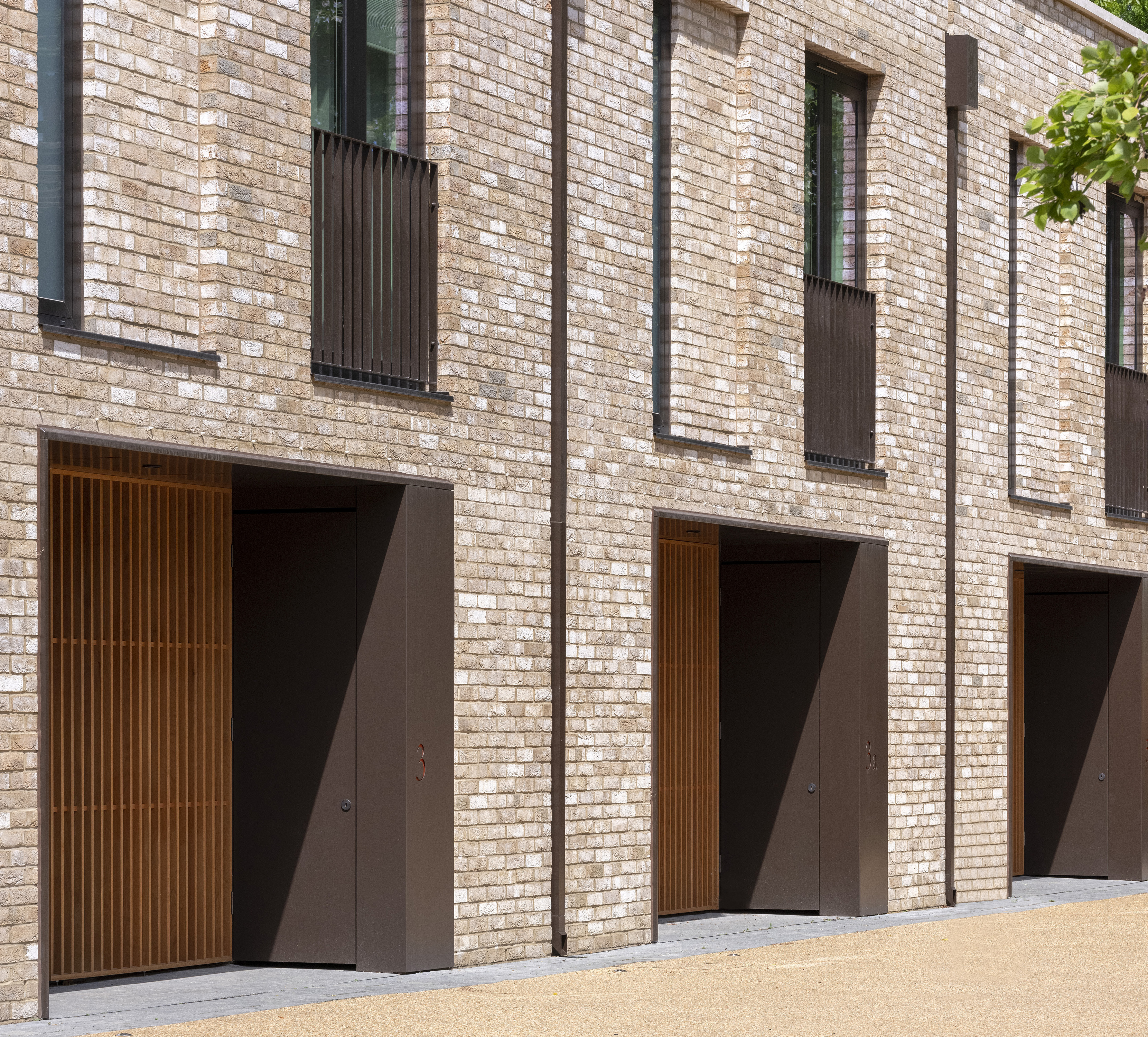 Walcot Square mews by FORM studio (previously FORM design architecture ...