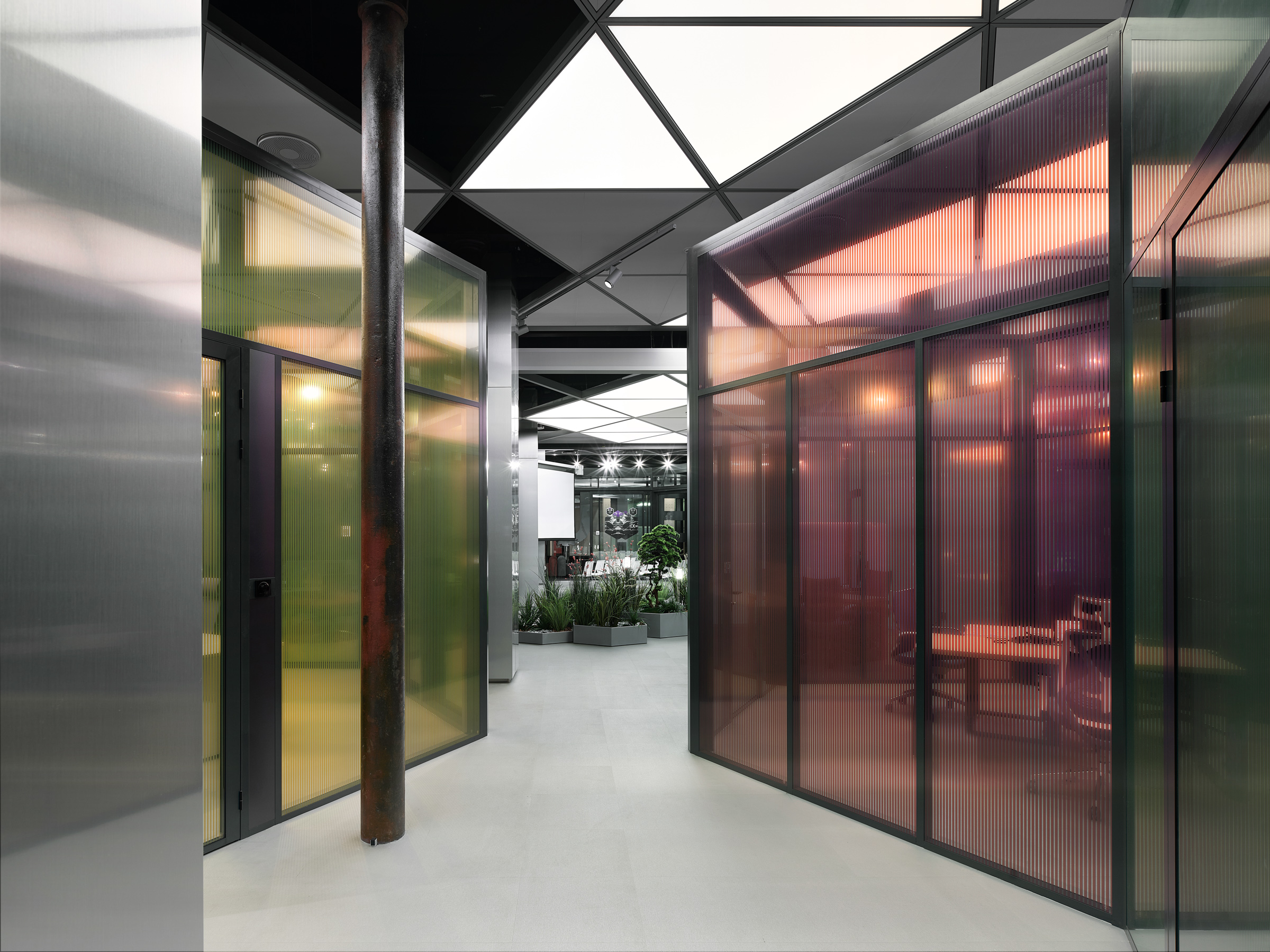 “Aluminum forest”/ Alutech Office-showroom by VOX ARCHITECTS - Architizer