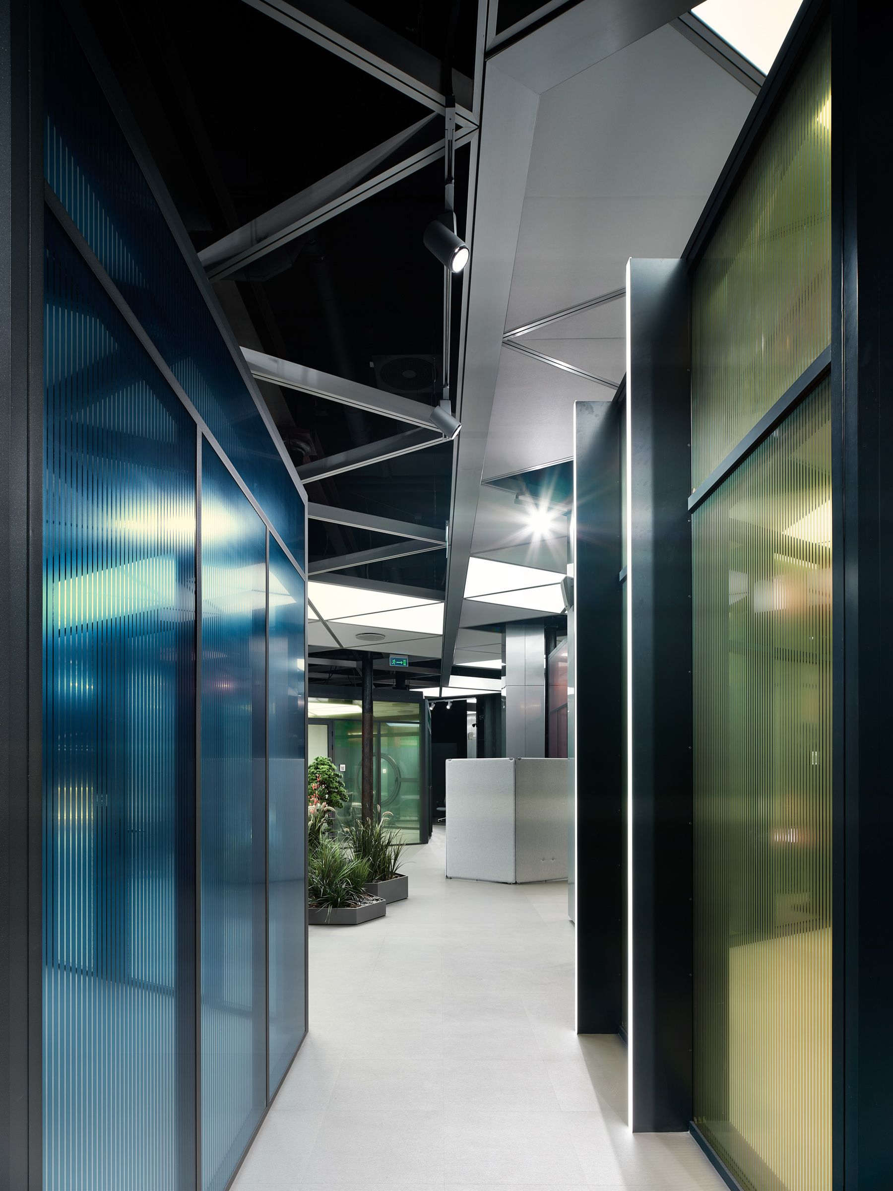 “Aluminum forest”/ Alutech Office-showroom by VOX ARCHITECTS - Architizer