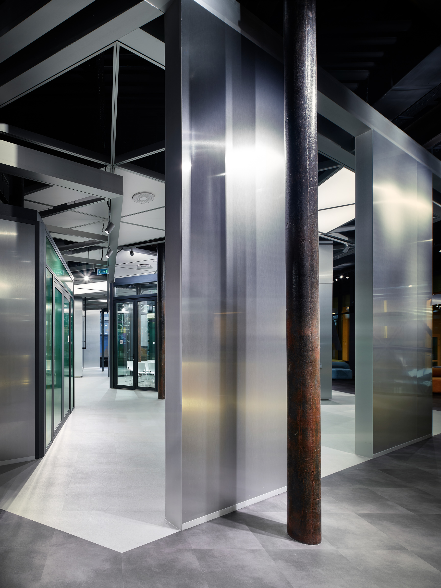 “Aluminum forest”/ Alutech Office-showroom by VOX ARCHITECTS - Architizer
