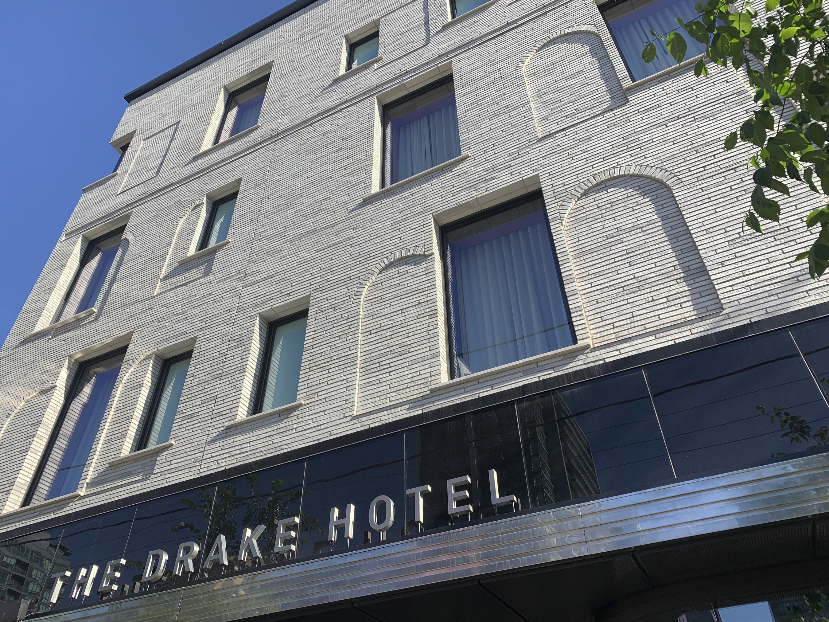 The Drake Hotel Modern Wing by Diamond Schmitt - Architizer