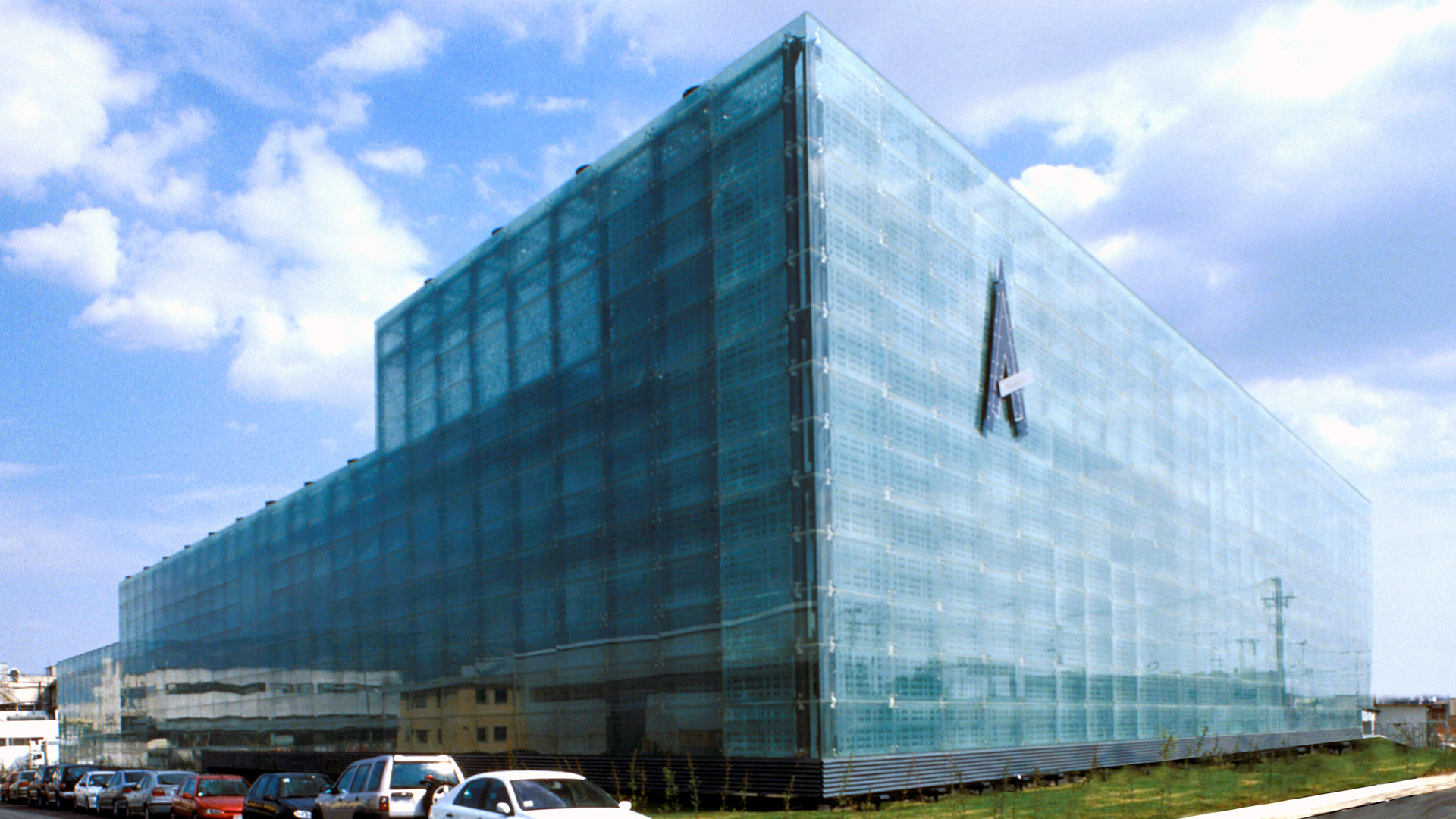 A-A HOLDINGS HEADQUARTERS by AETER ARCHITECTS - Architizer