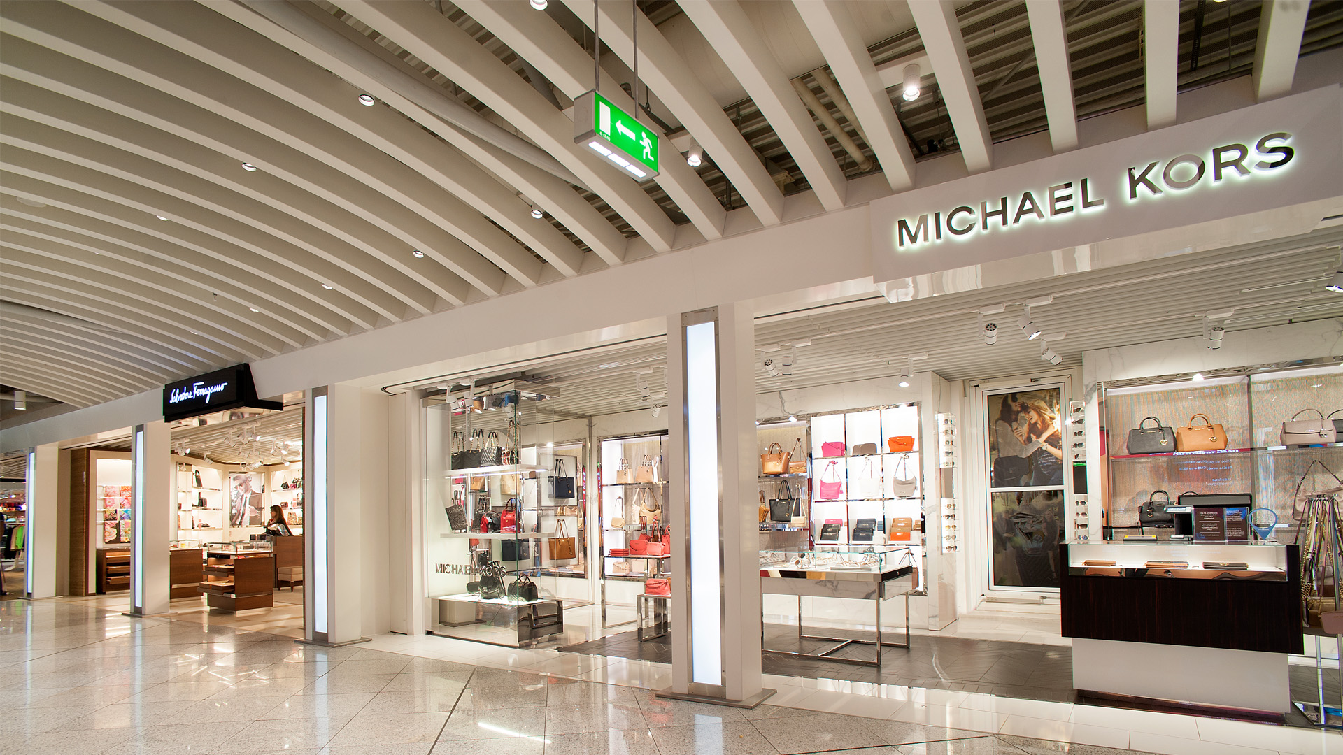 HELLENIC DUTY FREE SHOPS Core Store-Boutiques by AETER ARCHITECTS ...