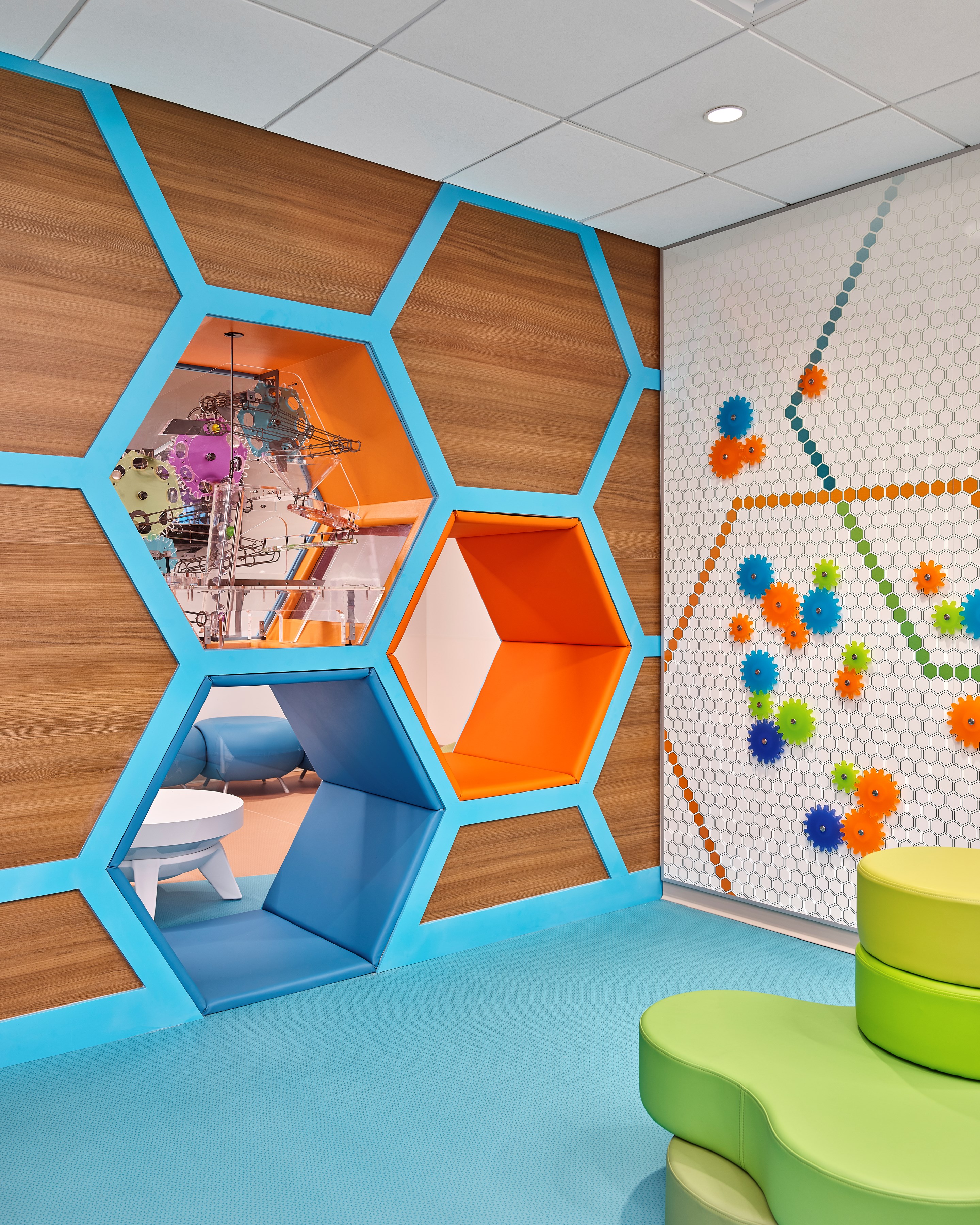 Seraph-McSparren Pediatric Inpatient Center by Stantec - Architizer