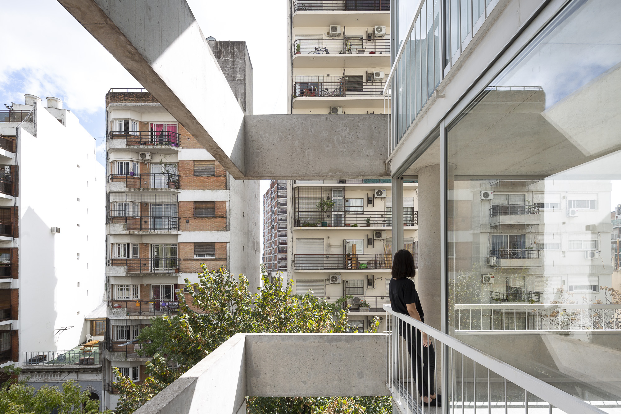 la base studio - Architizer