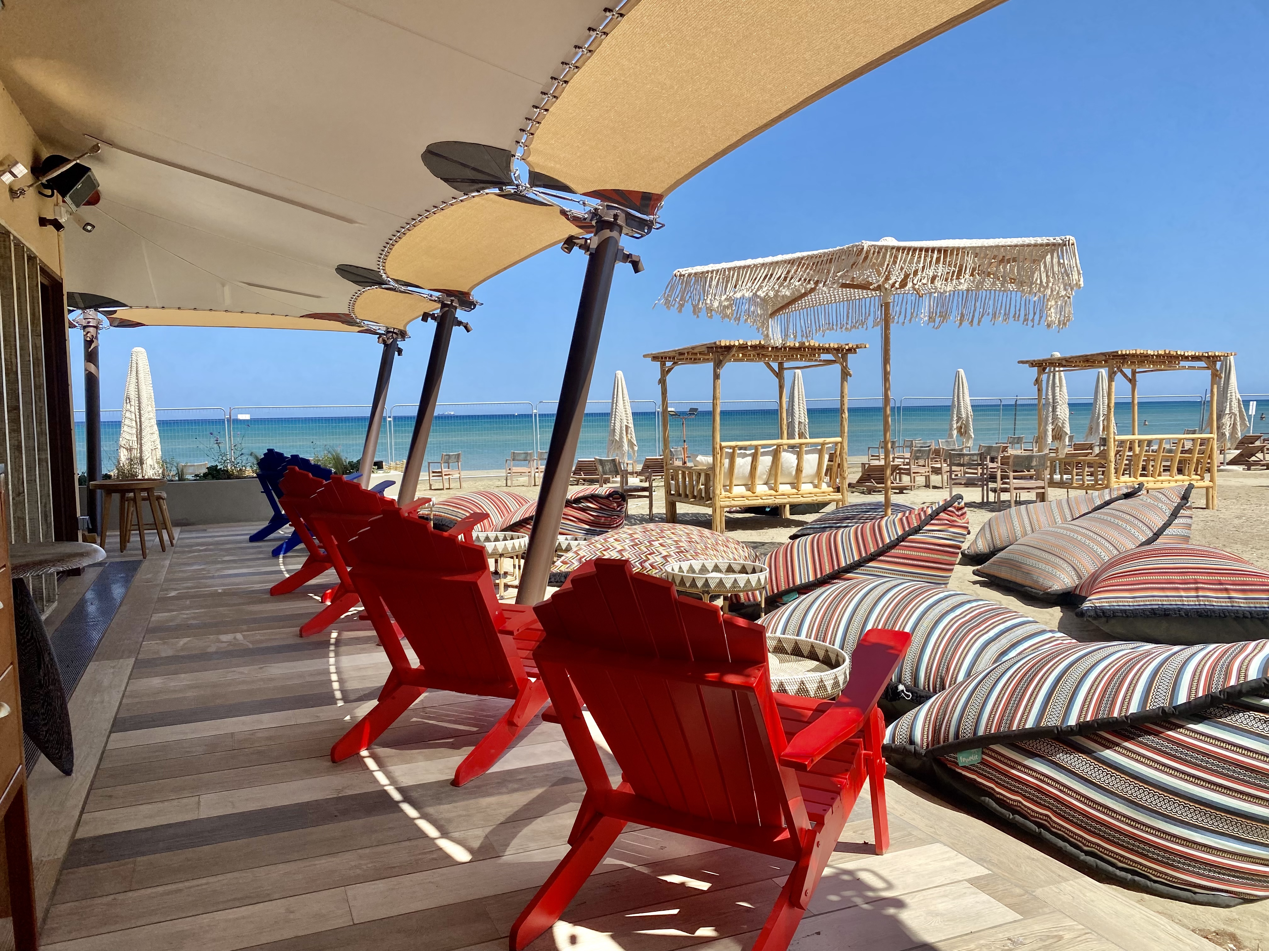 Columbia Sun Beach Restaurant & Bar by Vakis Associates | architects ...