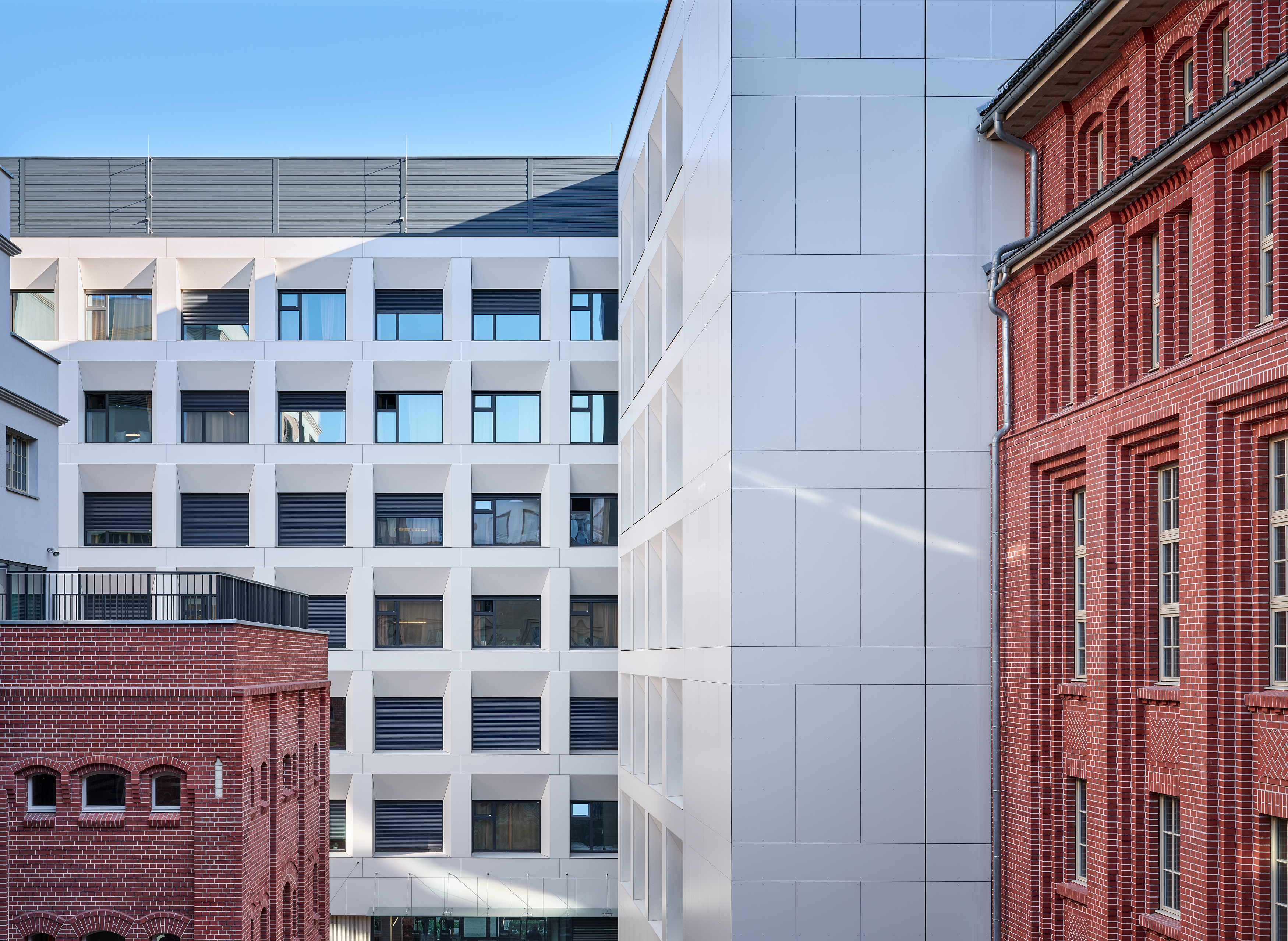 BaseCamp Wroclaw by Grupa 5 Architekci - Architizer