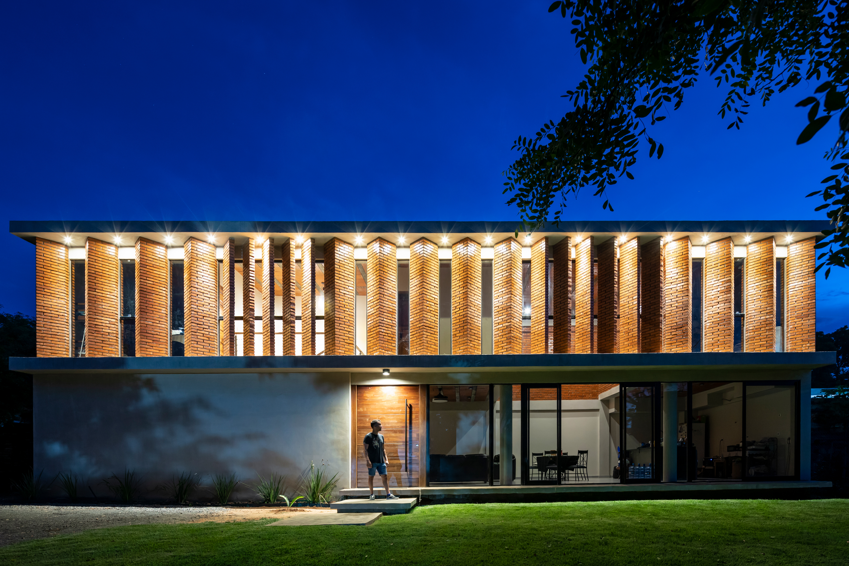 LUMINA HOUSE by Hoga Arquitectura - Architizer