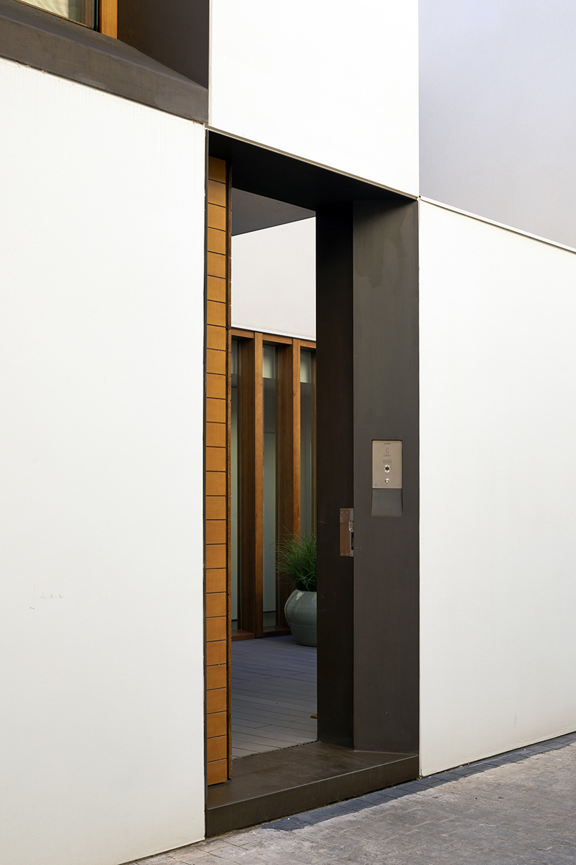 Convent House by Mano de Santo - Architizer