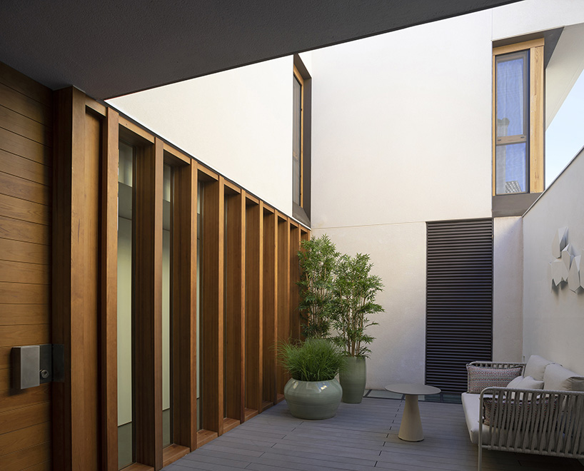 Convent House by Mano de Santo - Architizer