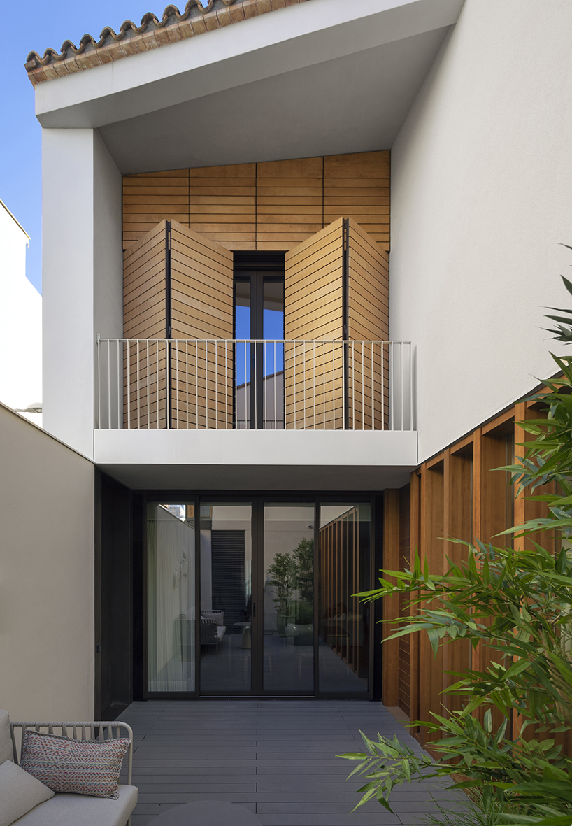 Convent House by Mano de Santo - Architizer