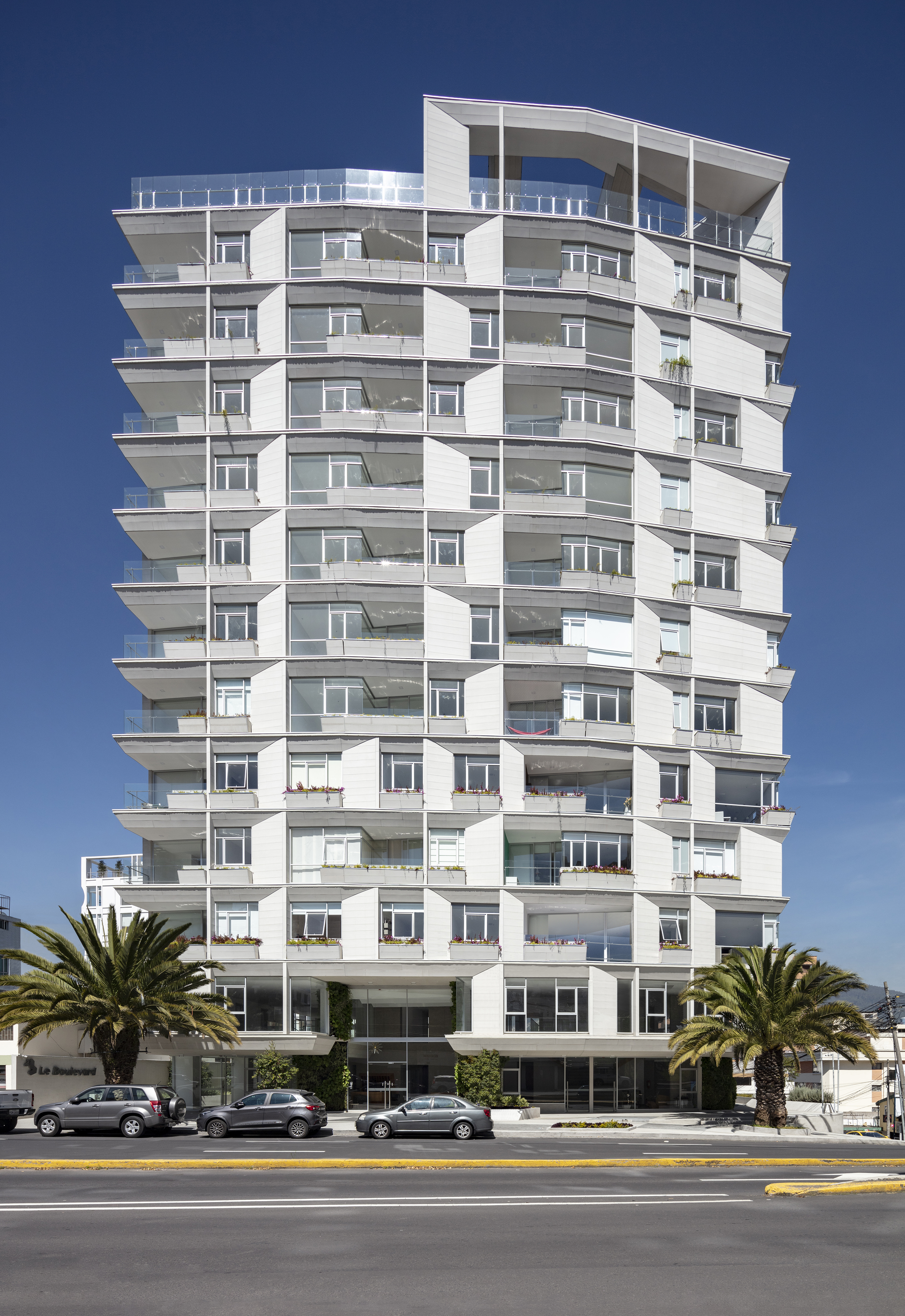 LB Building by arquitectura x - Architizer