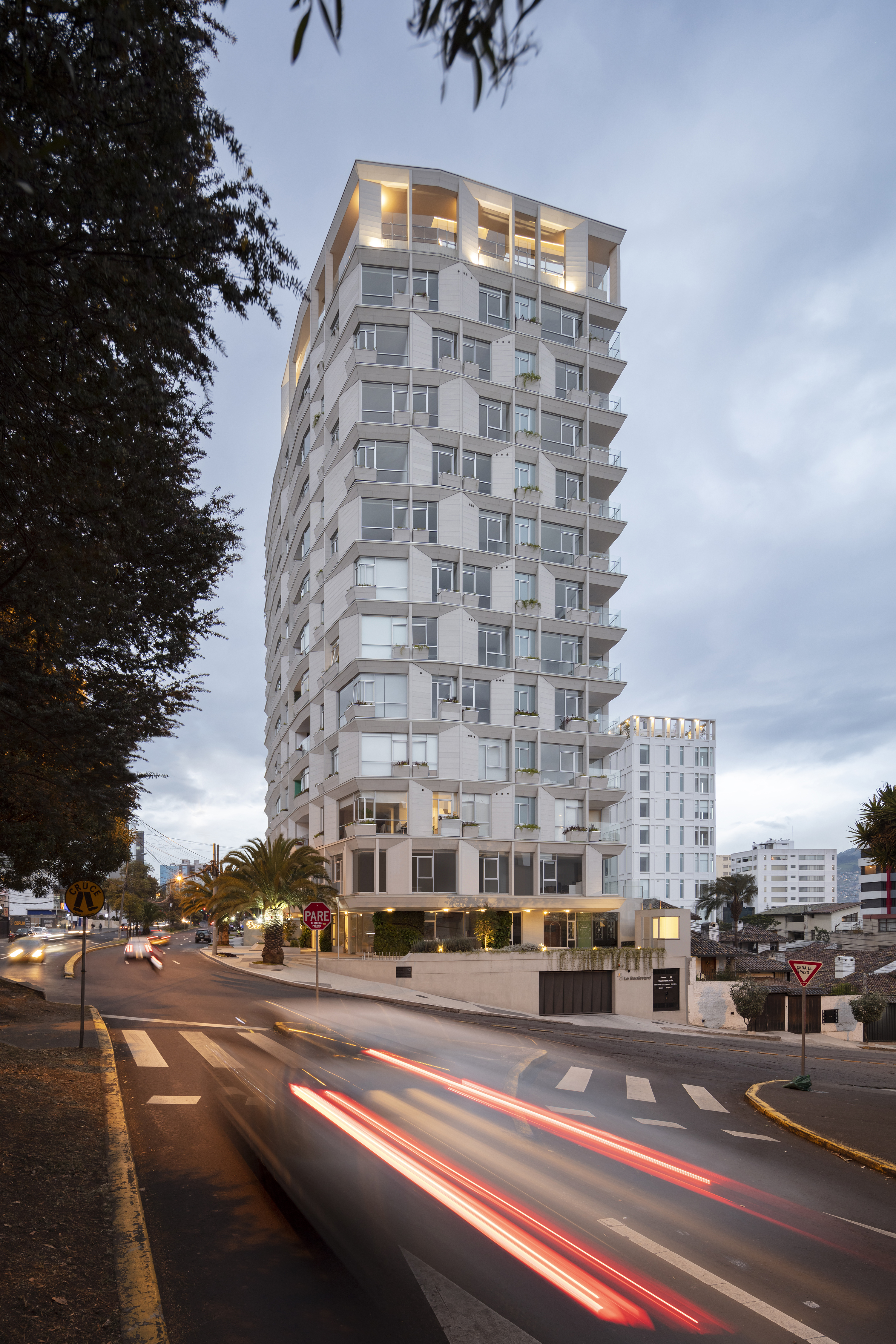 LB Building by arquitectura x - Architizer