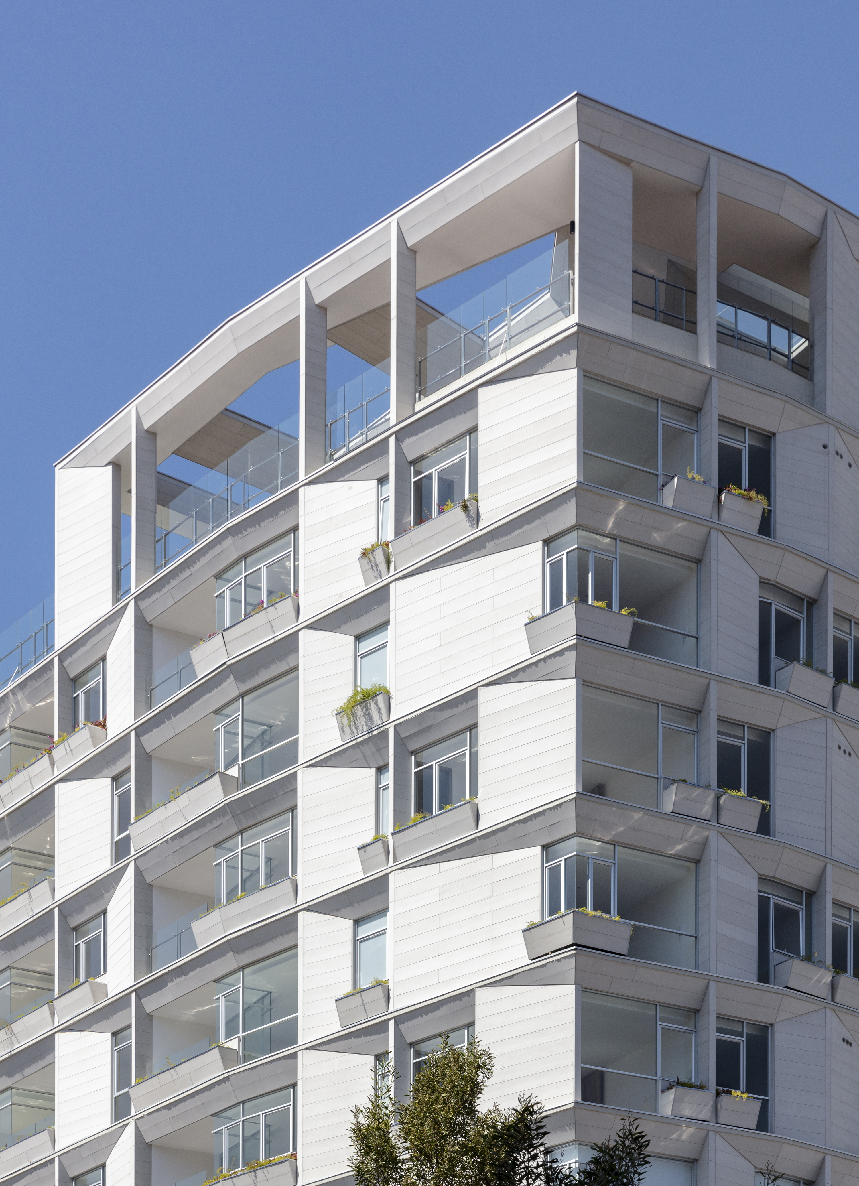 LB Building by arquitectura x - Architizer