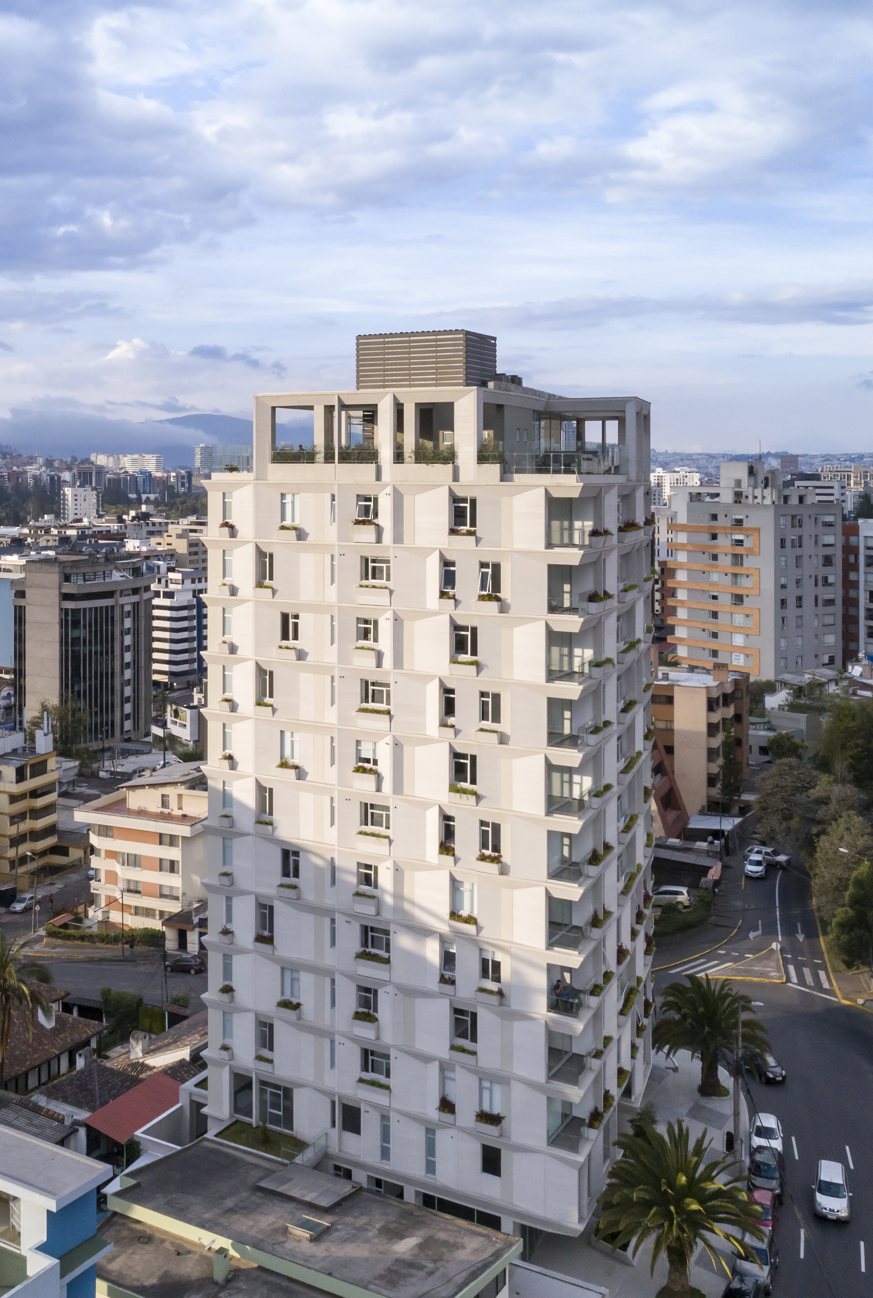LB Building by arquitectura x - Architizer