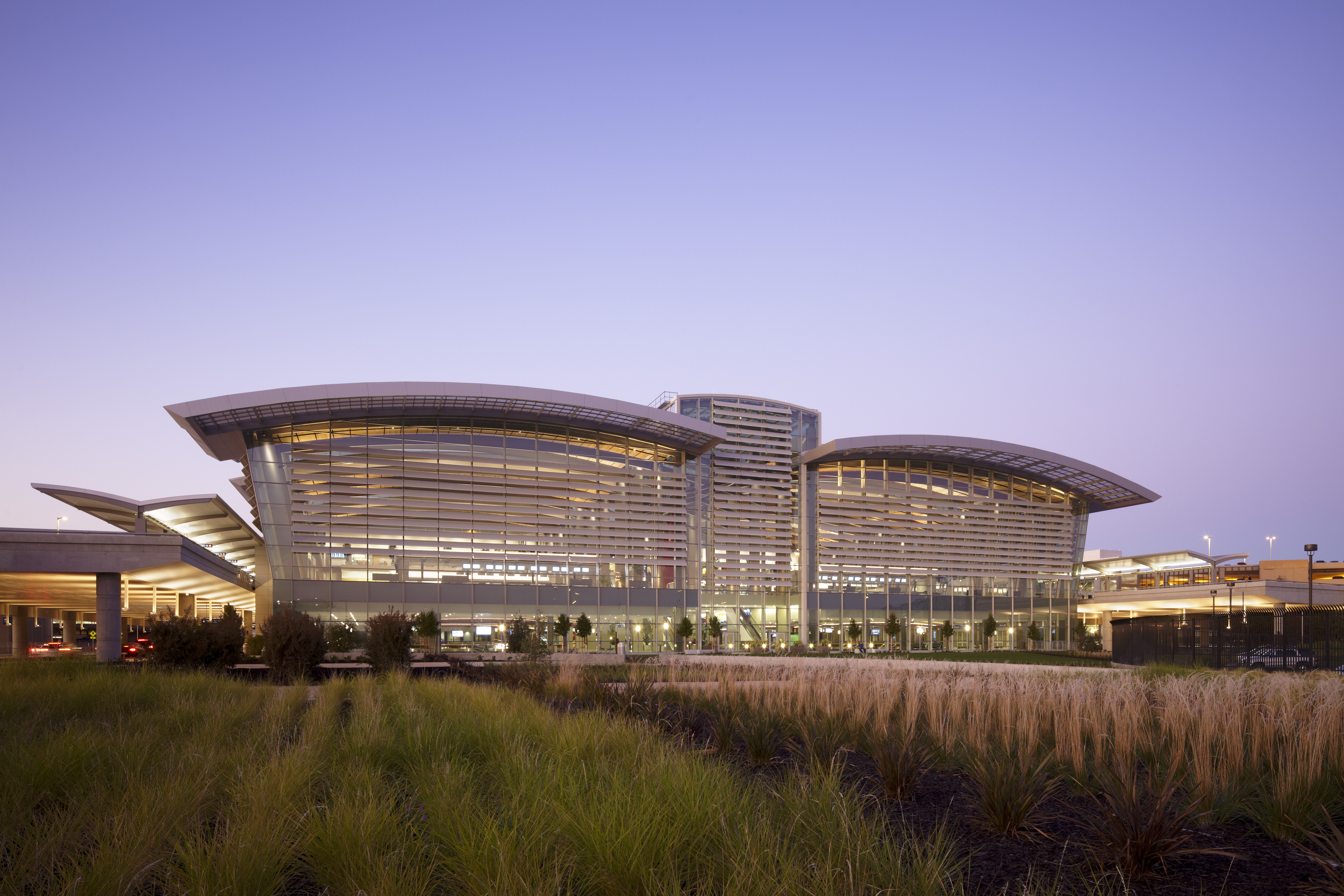 SMF Central Terminal B by Corgan - Architizer