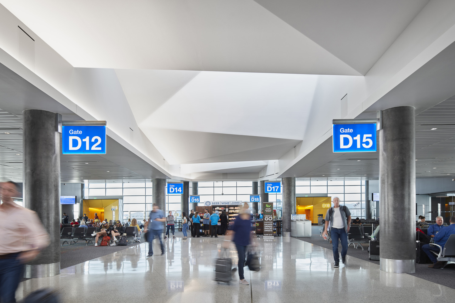 PHX Terminal 4 S-1 Concourse by Corgan - Architizer