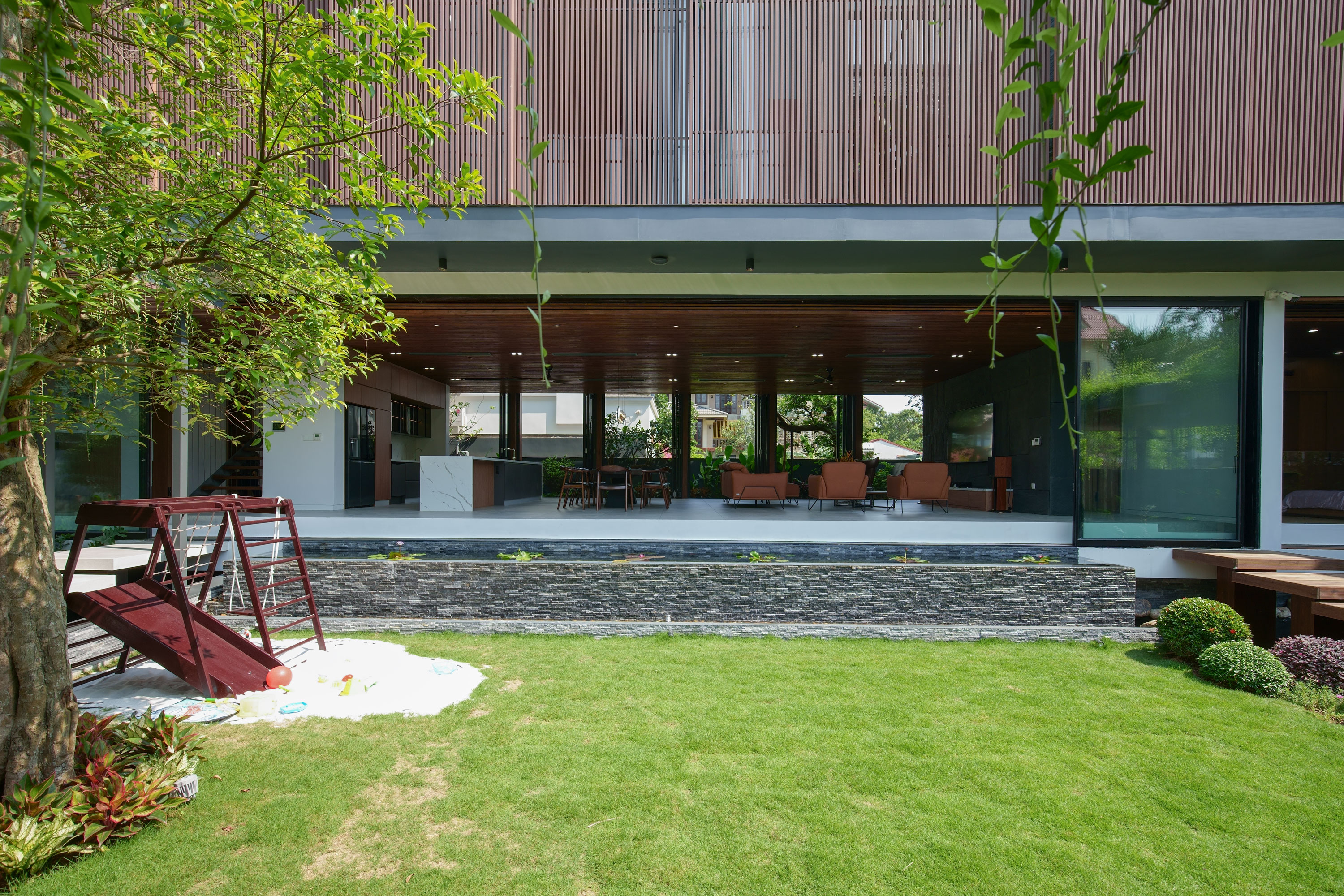 TM House by 85 Design - Architizer