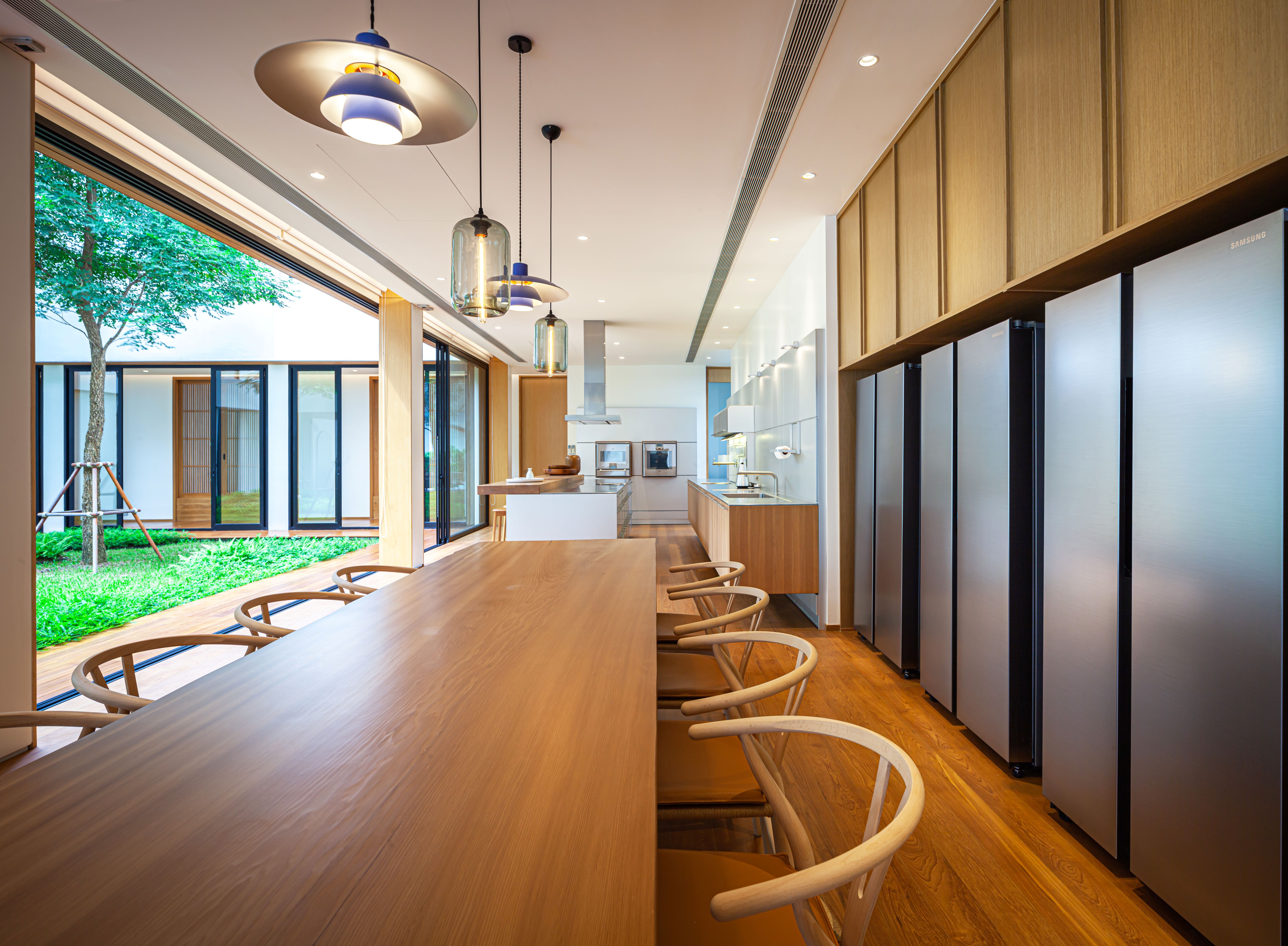 Dialogue within the courtyard by Black Pencils Studio - Architizer