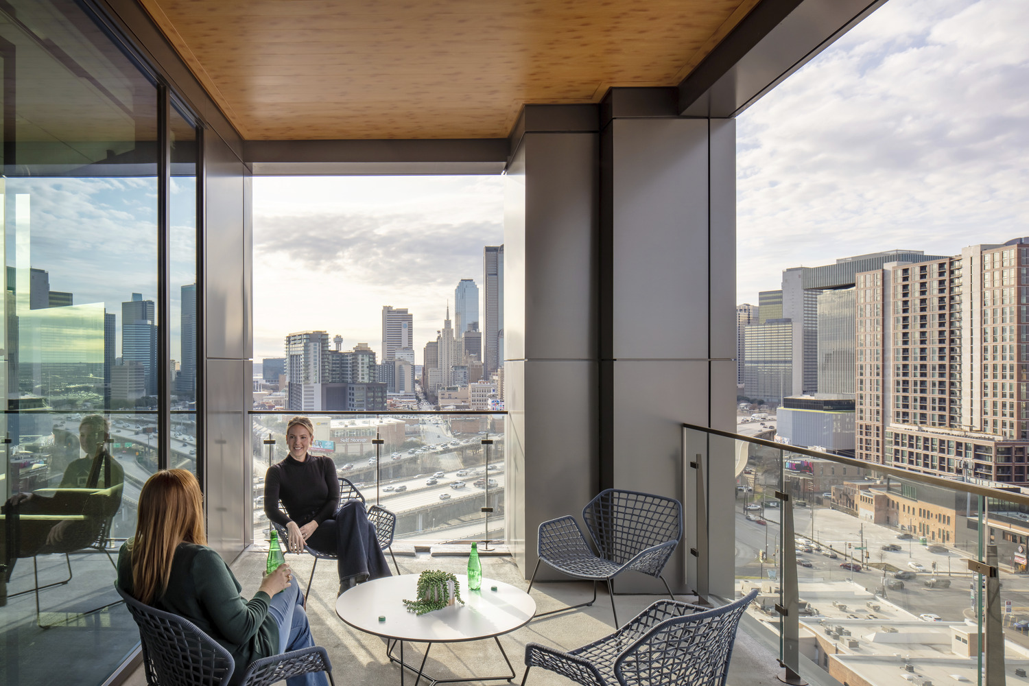 Worldwide Express Headquarters by Corgan - Architizer