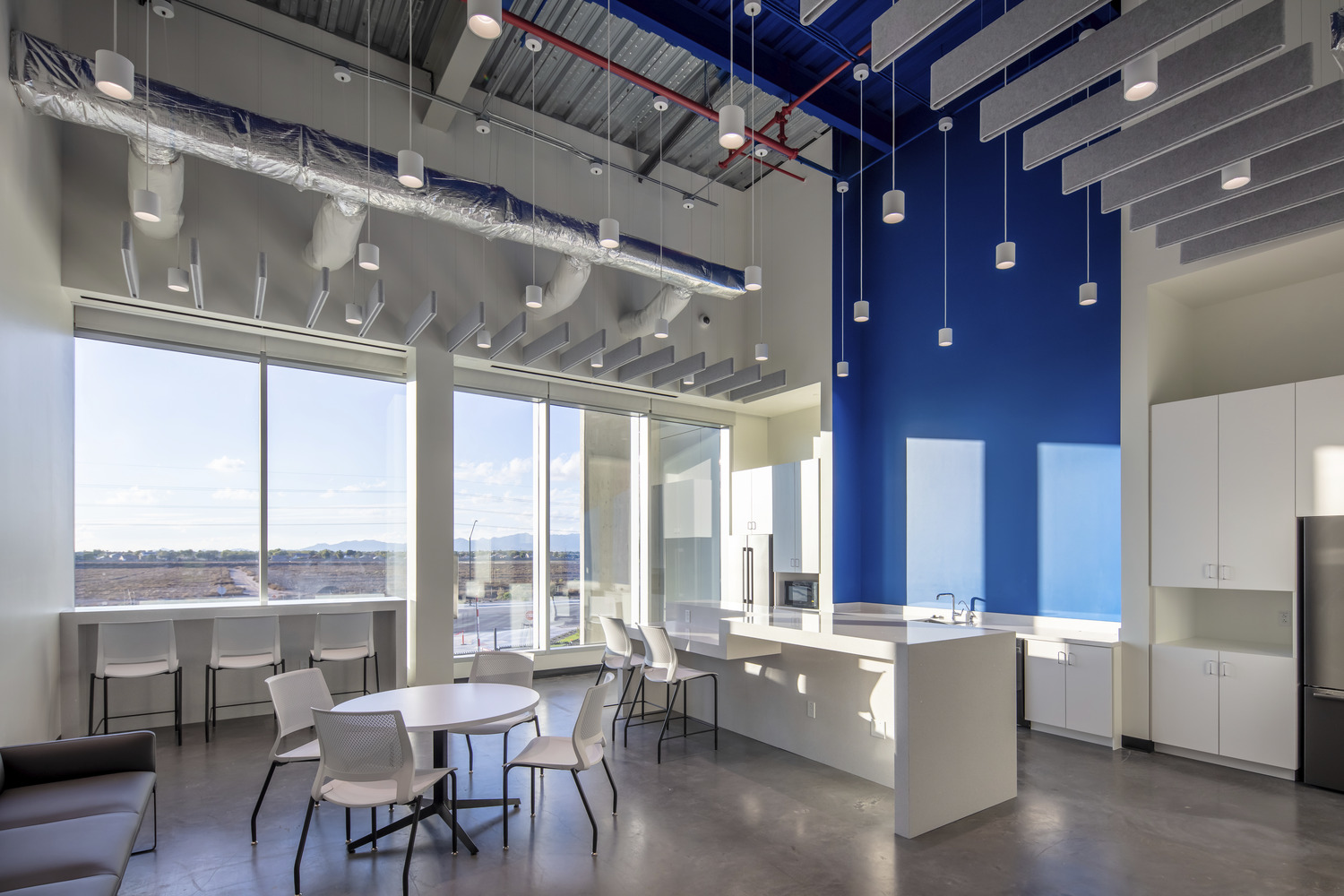 Vantage AZ11 Data Center by Corgan - Architizer