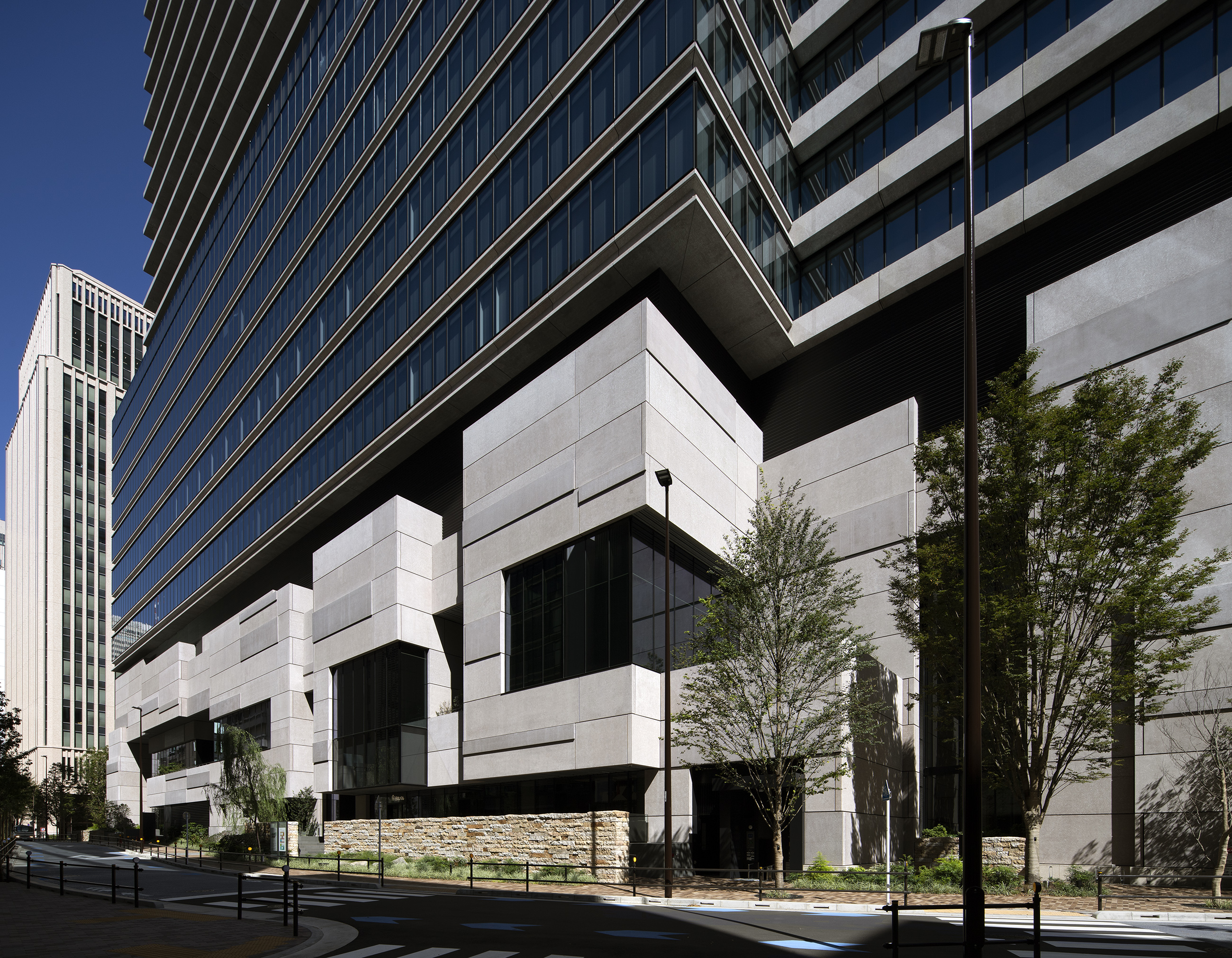 HIBIYA FORT TOWER by NIKKEN SEKKEI LTD - Architizer