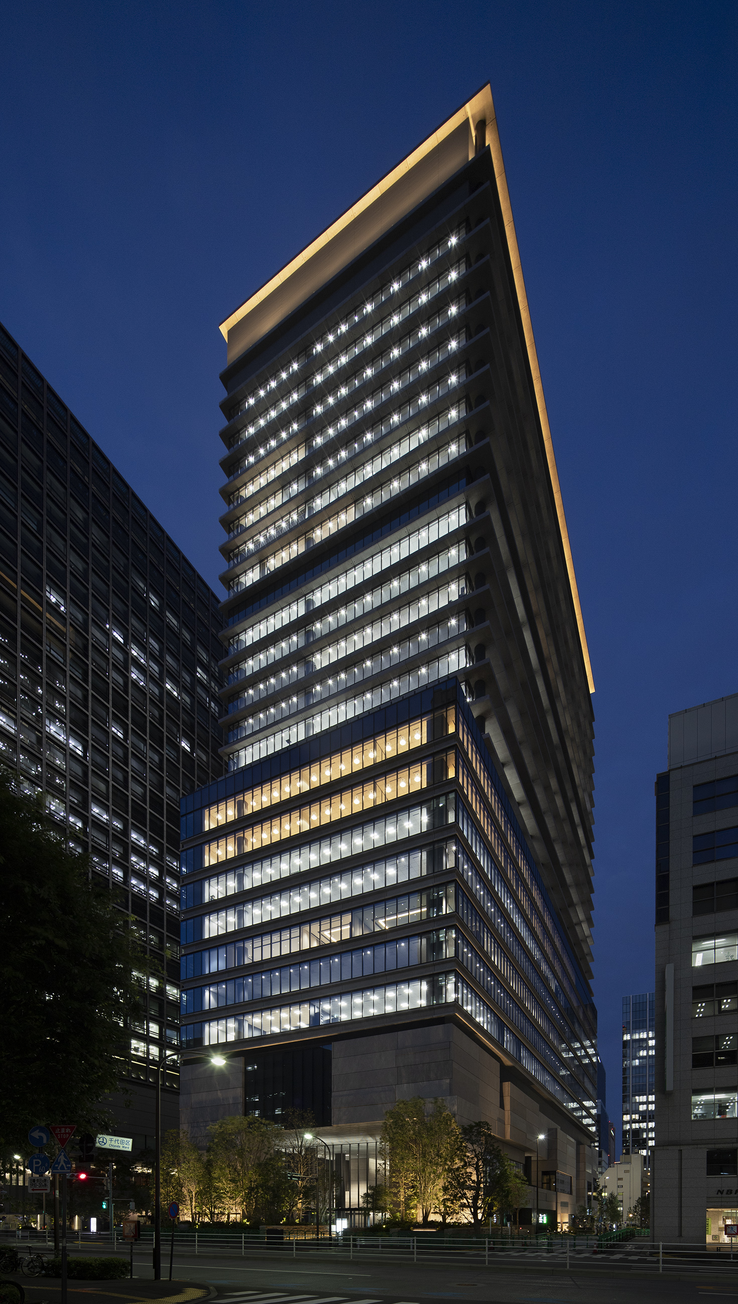 HIBIYA FORT TOWER by NIKKEN SEKKEI LTD - Architizer