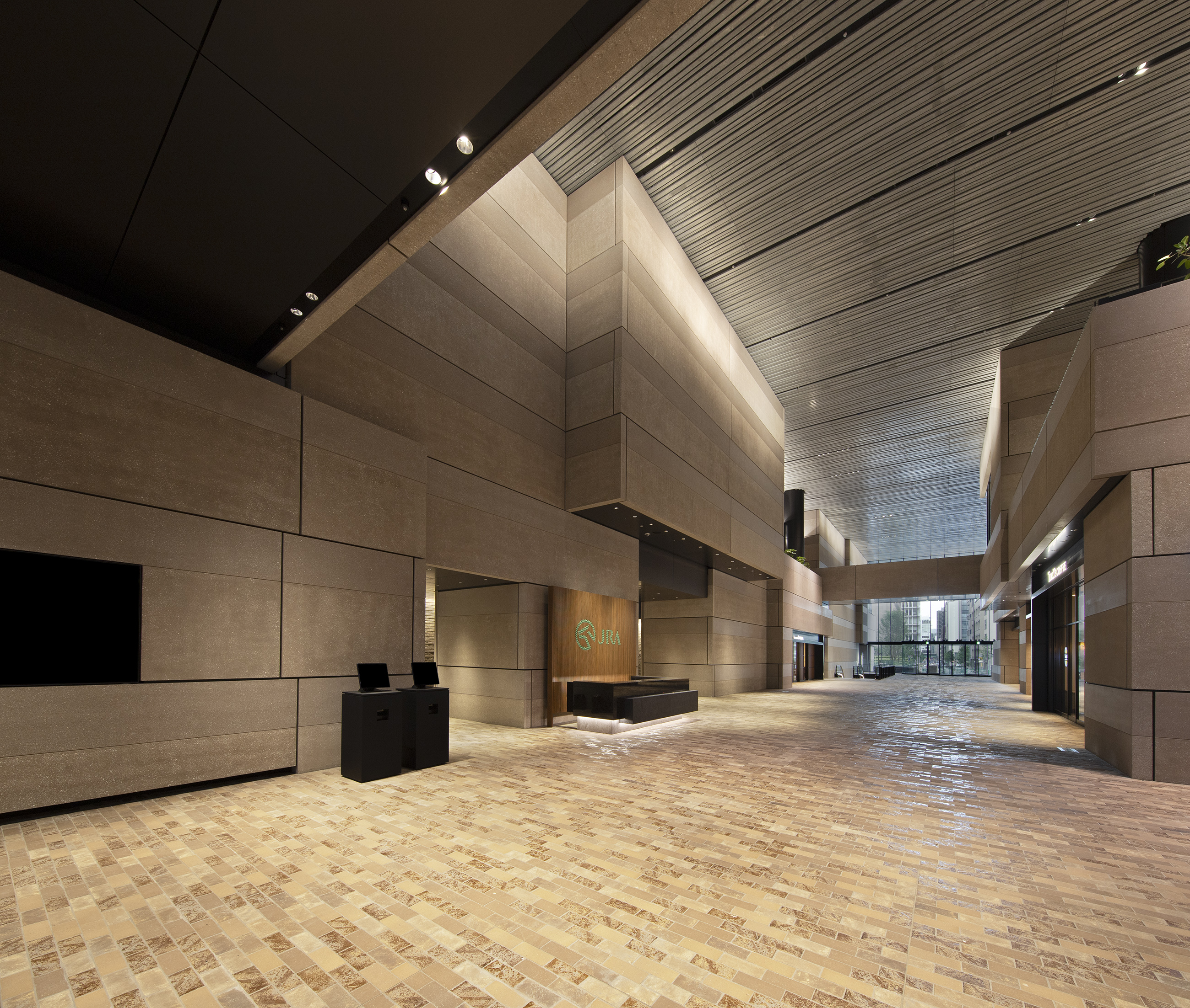 HIBIYA FORT TOWER by NIKKEN SEKKEI LTD - Architizer