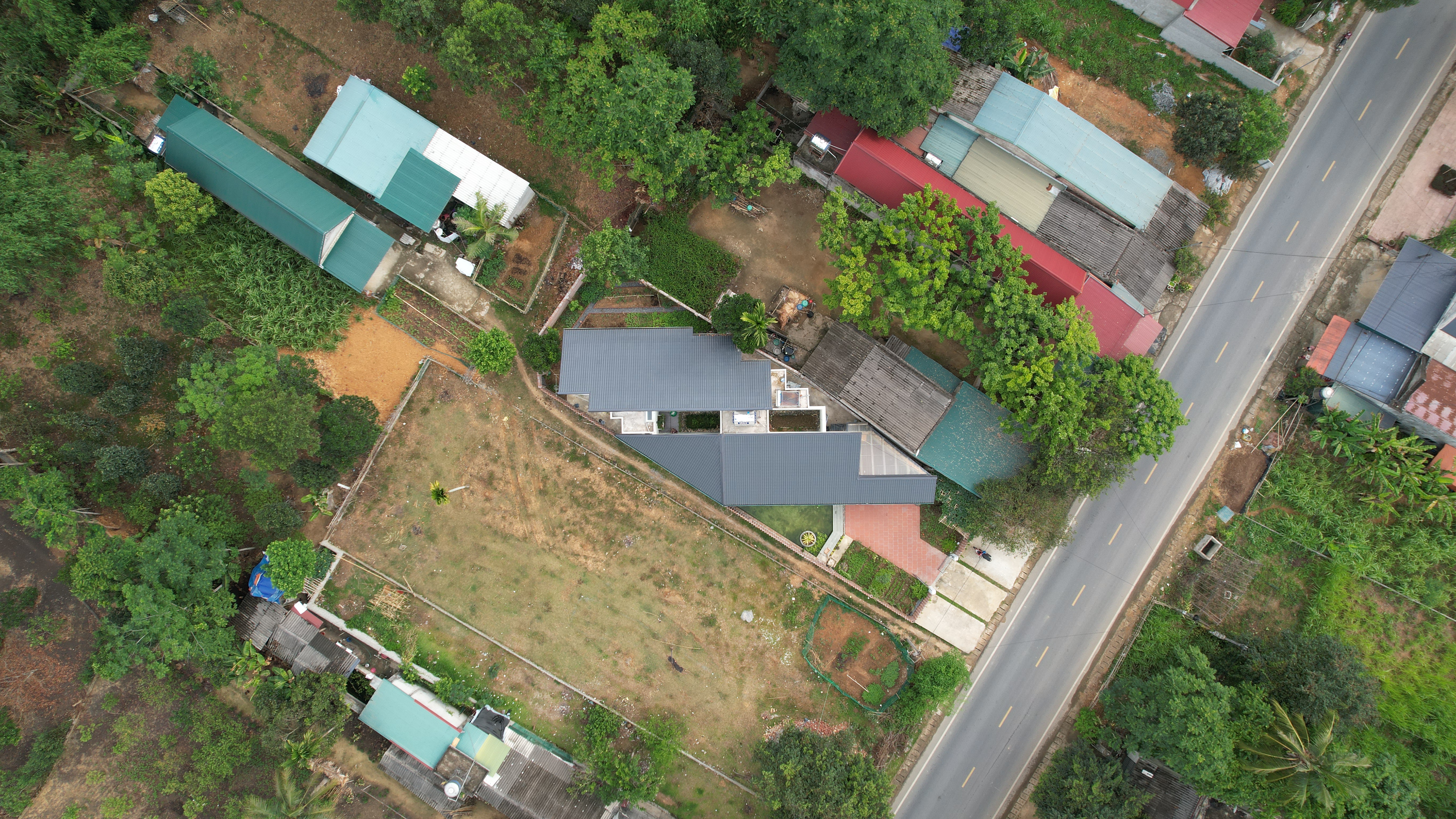 South-oriented house by Cuong Building Workshop - Architizer