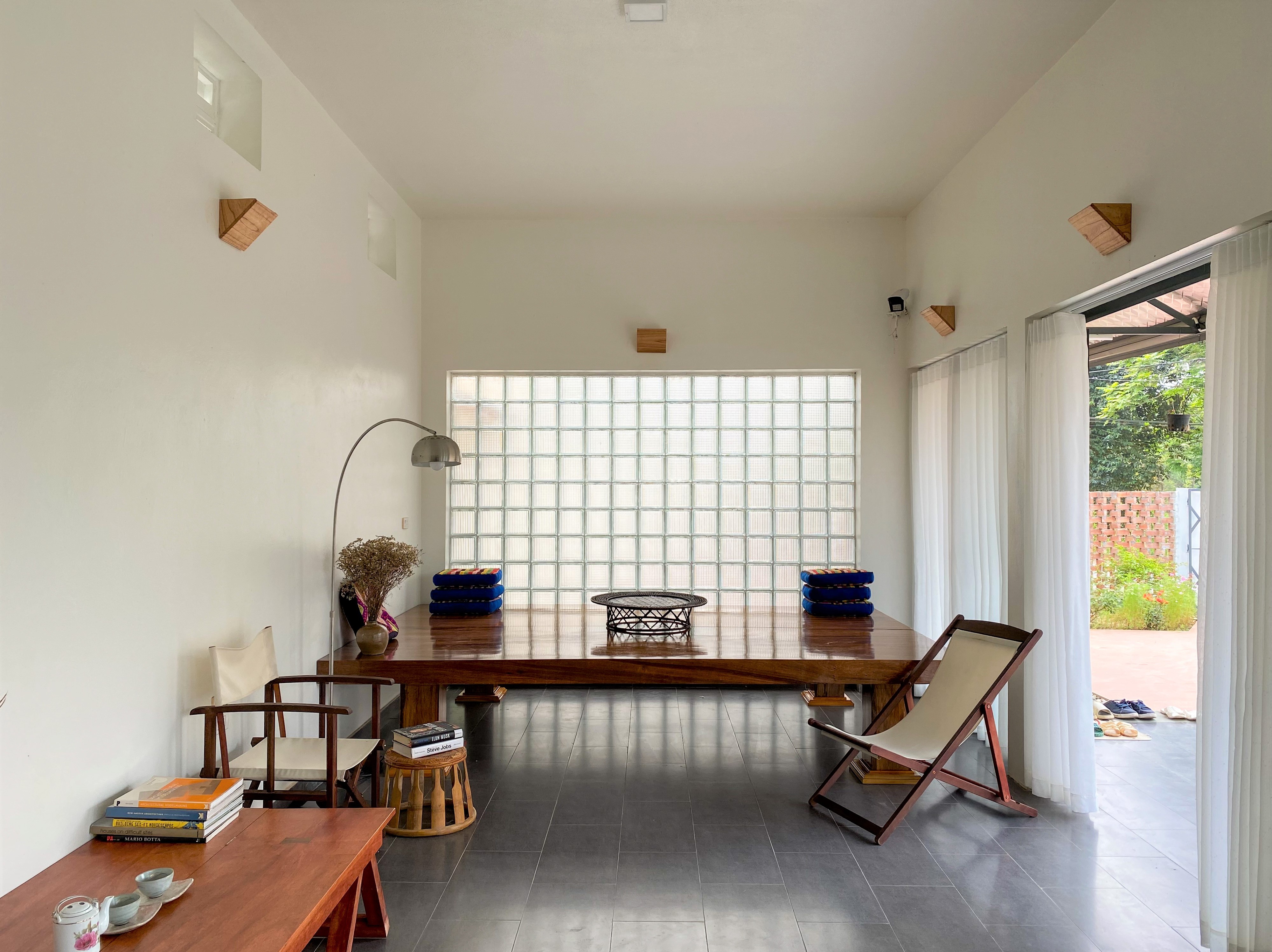 South-oriented house by Cuong Building Workshop - Architizer