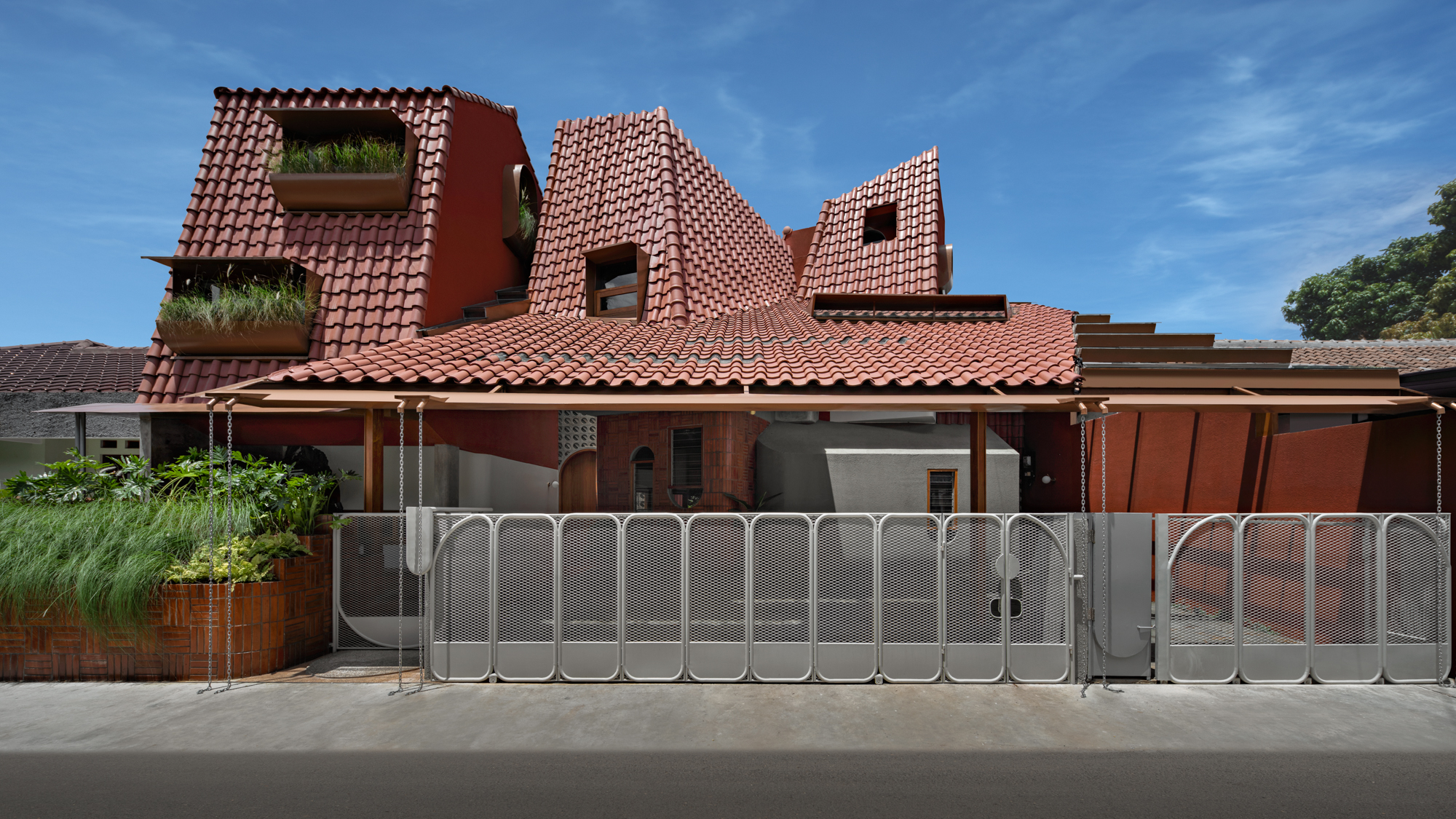 Distracted House by Ismail Solehudin Architecture - Architizer