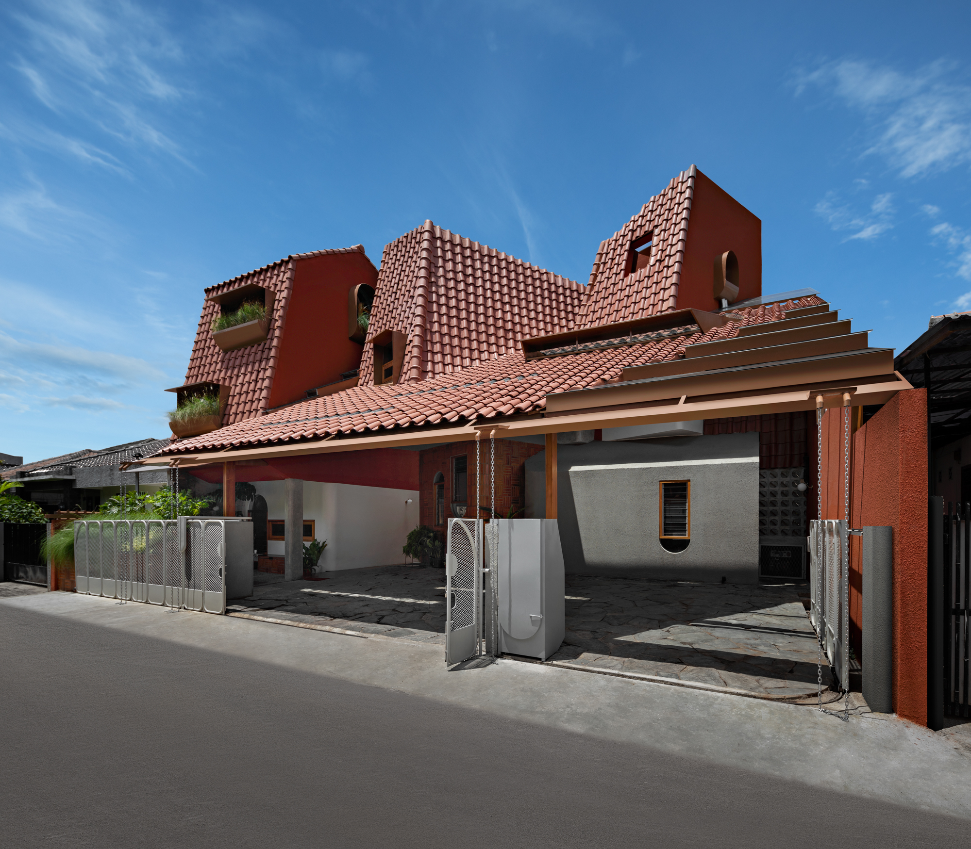 Distracted House by Ismail Solehudin Architecture - Architizer